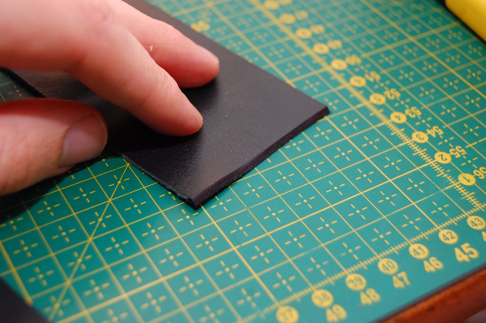 Leather Portfolio : 6 Steps (with Pictures) - Instructables