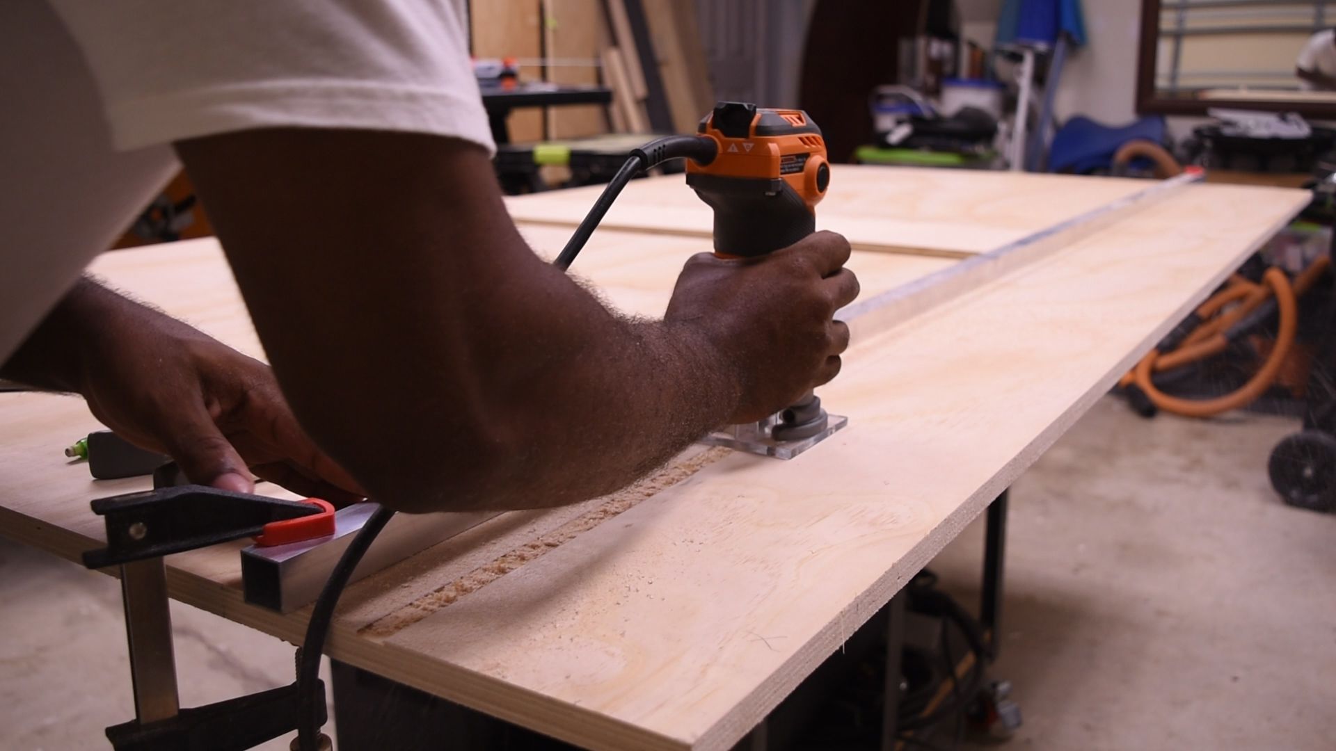 How to Make a Track Saw Guide for a Circular Saw : 8 Steps (with ...