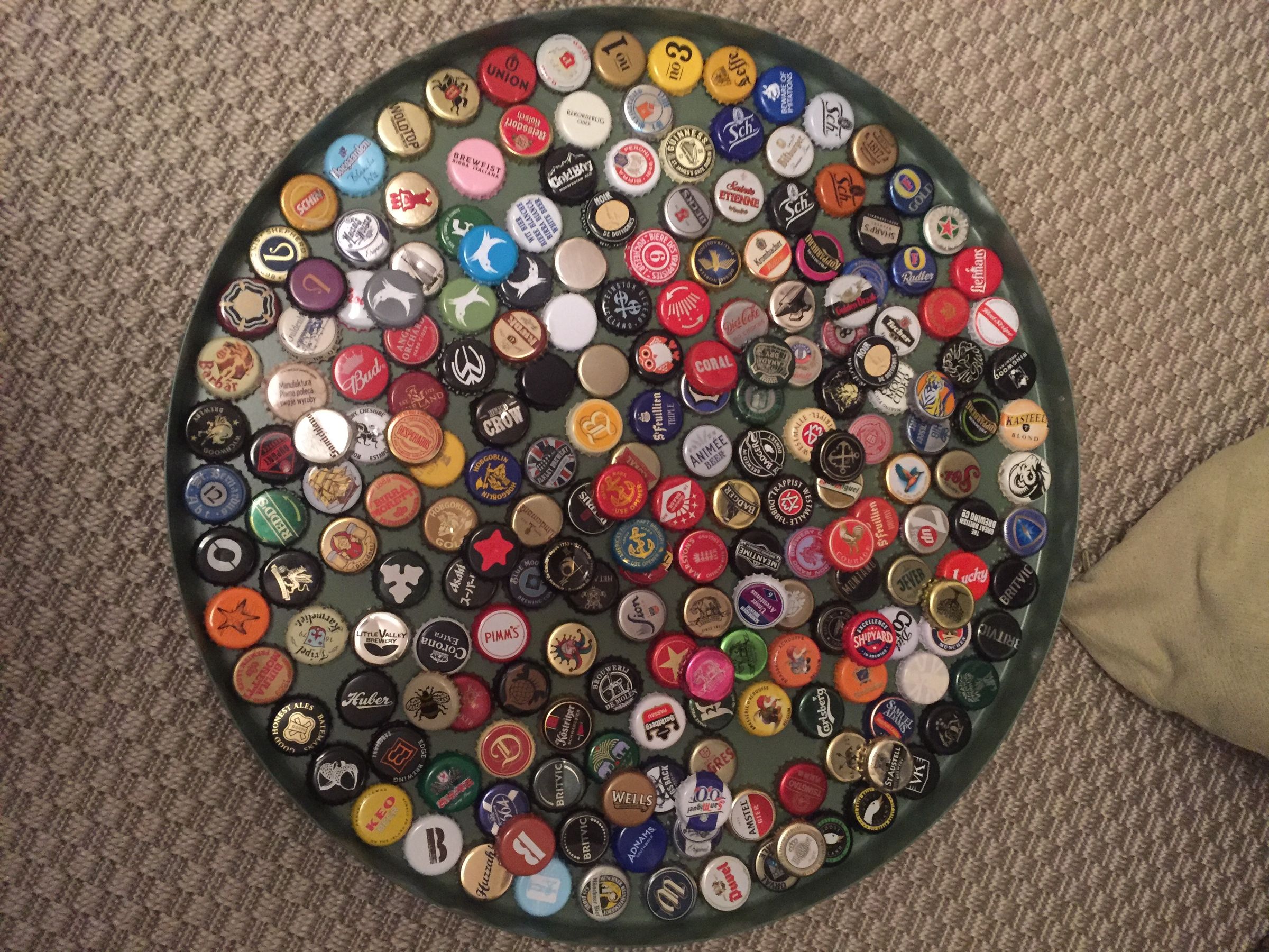 Bottle Cap Tray Table With Grout and Resin : 8 Steps (with Pictures ...