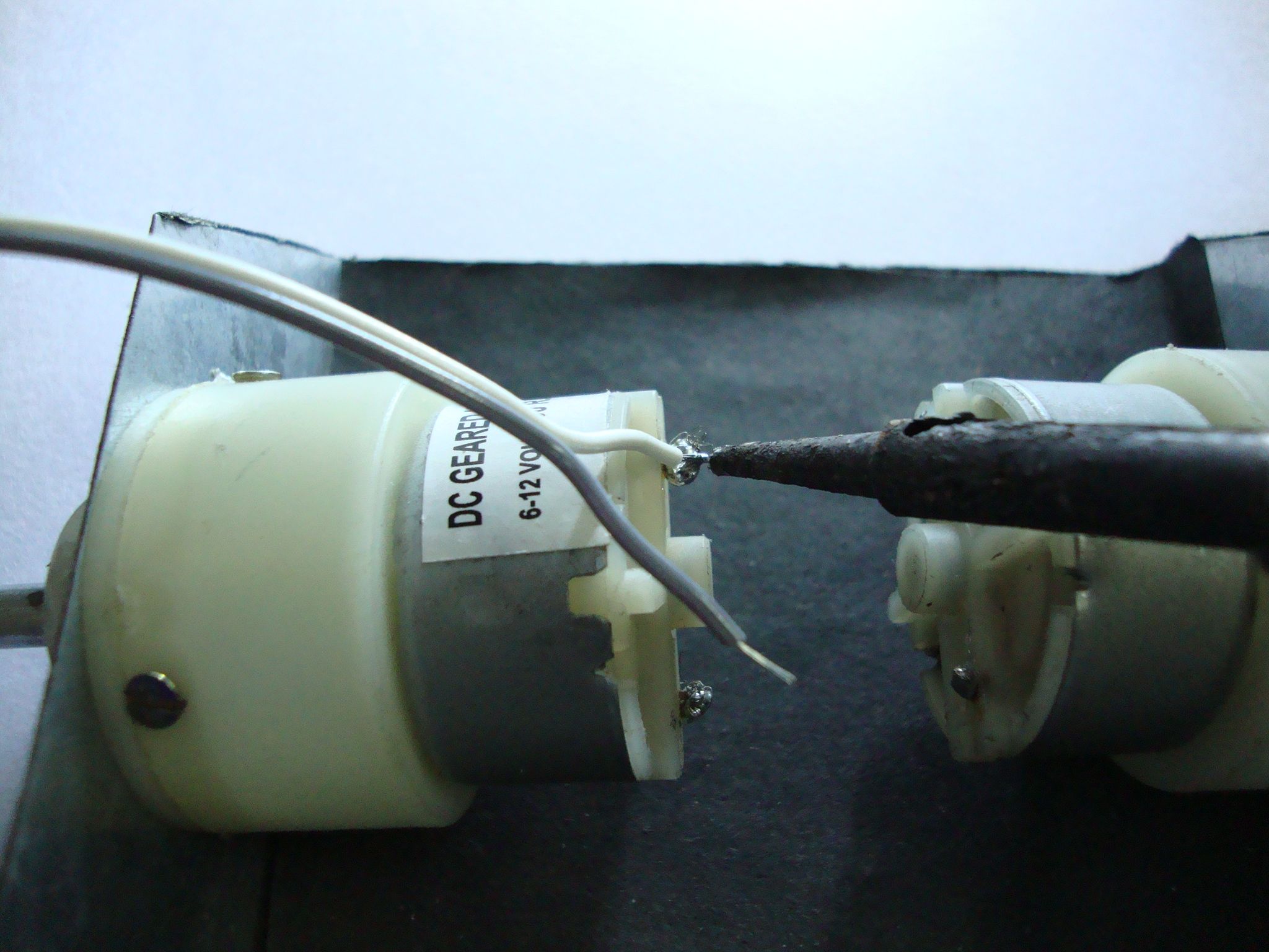 DIY Laptop Controlled Robot V1.0 : 13 Steps (with Pictures) - Instructables