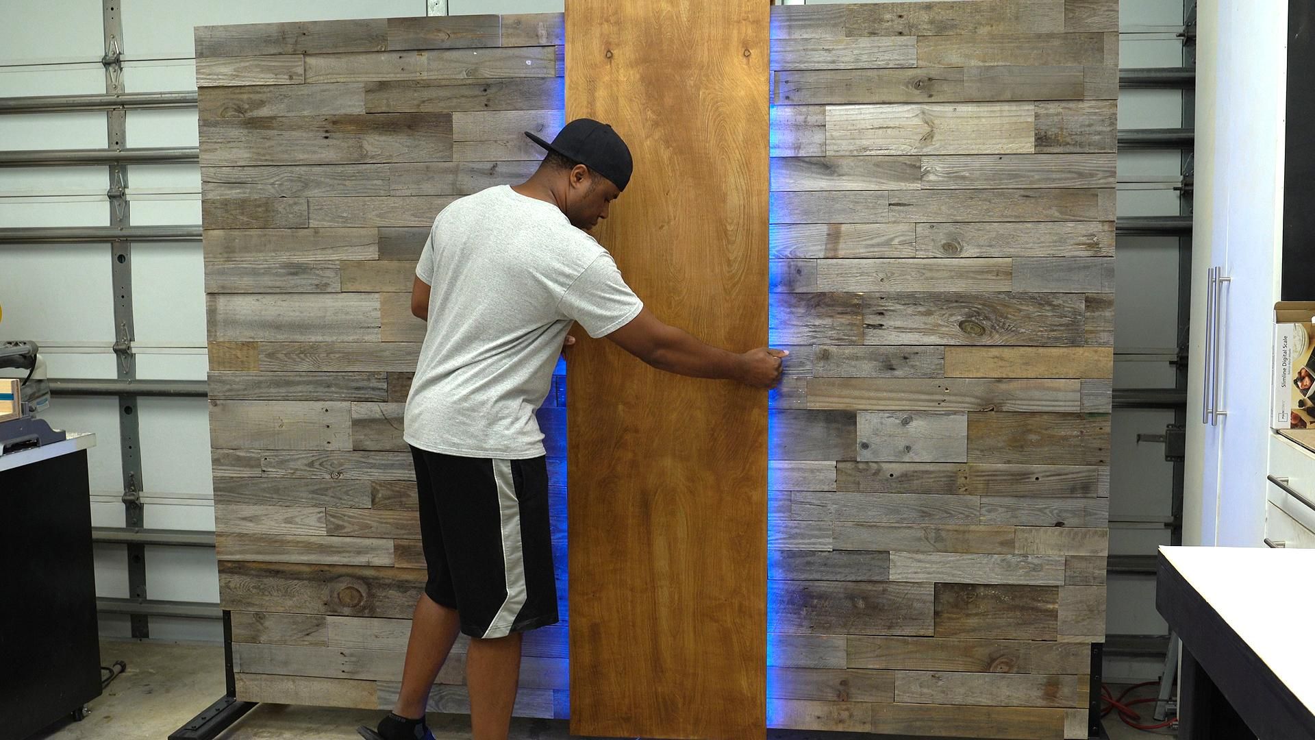 How to Build a Portable Pallet Wall : 10 Steps (with Pictures ...