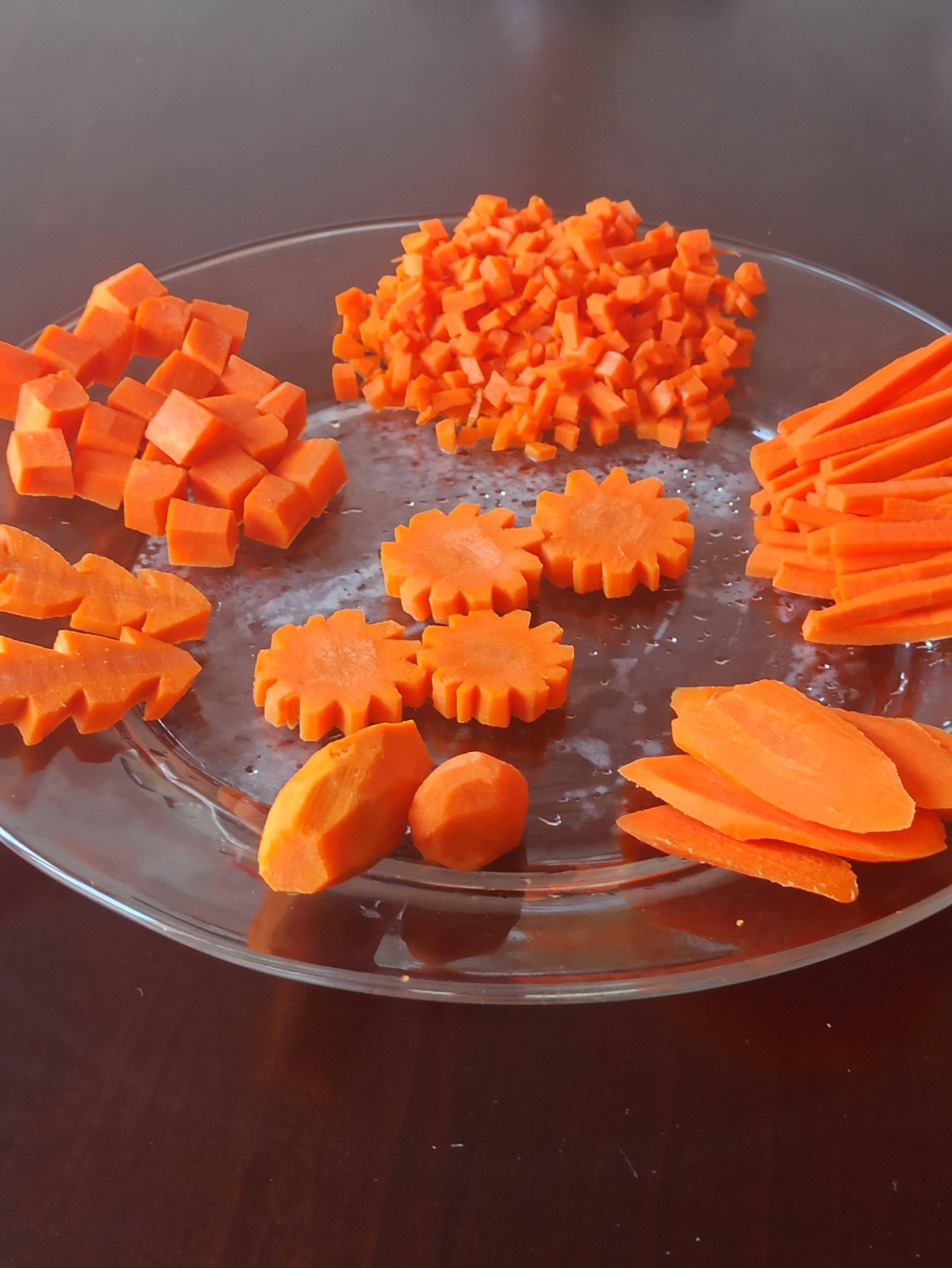 Carrot - Essential Cutting Skills : 11 Steps (with Pictures ...