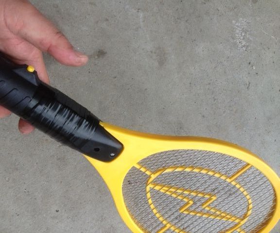 Make a 15 Million Volt Bug Swatter : 5 Steps - Instructables