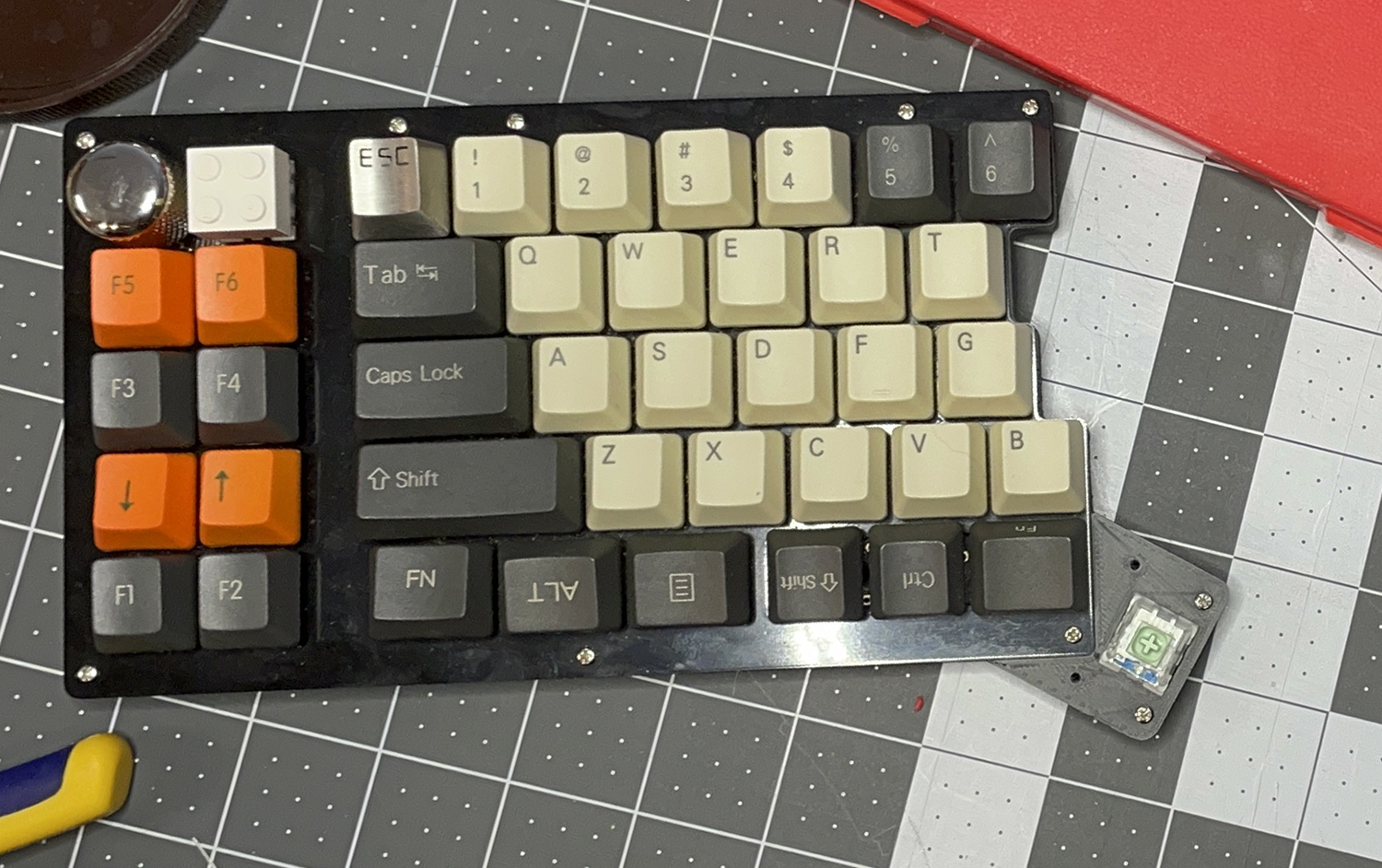Adding Keys to a Mechanical Keyboard : 11 Steps (with Pictures ...
