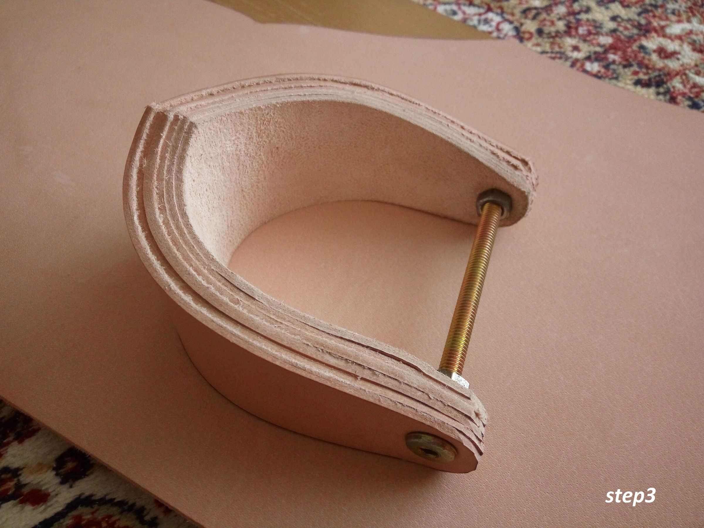 Armorshell Leather Pouch : 23 Steps (with Pictures) - Instructables
