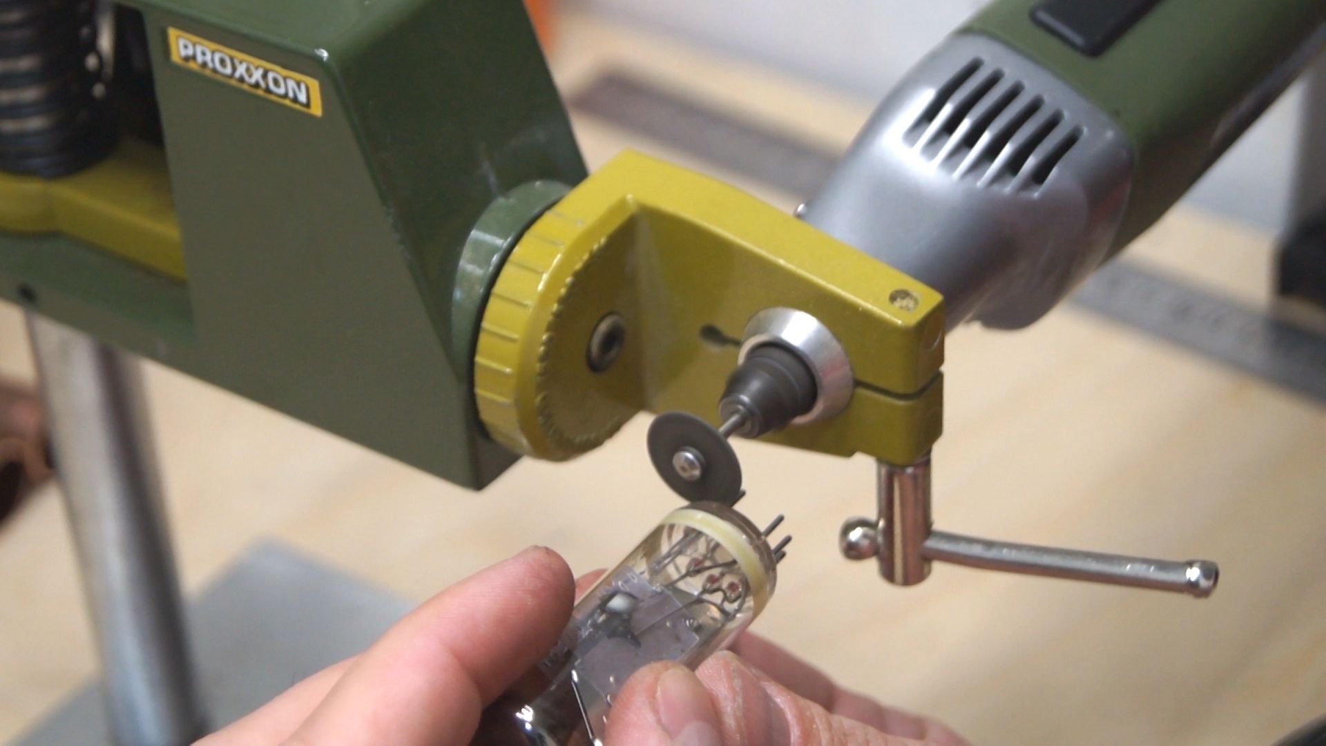 Steampunk Flashlight How to Make : 5 Steps (with Pictures) - Instructables
