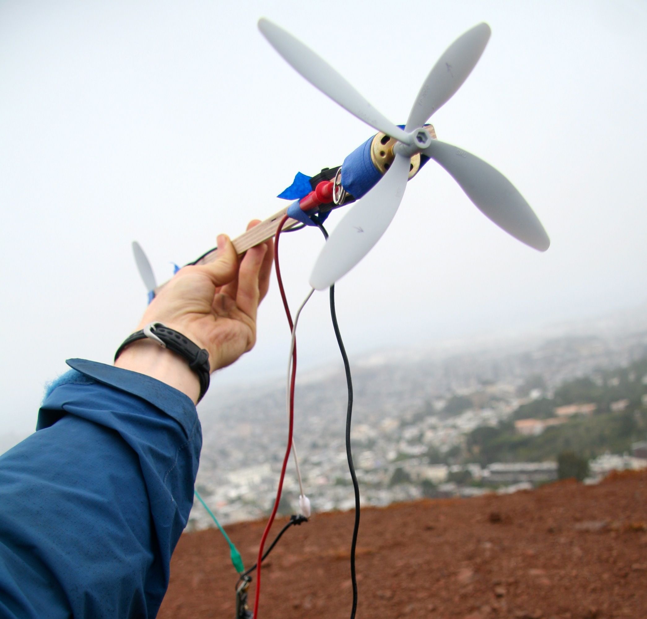 Kite With Wind-Powered LEDs : 6 Steps (with Pictures) - Instructables