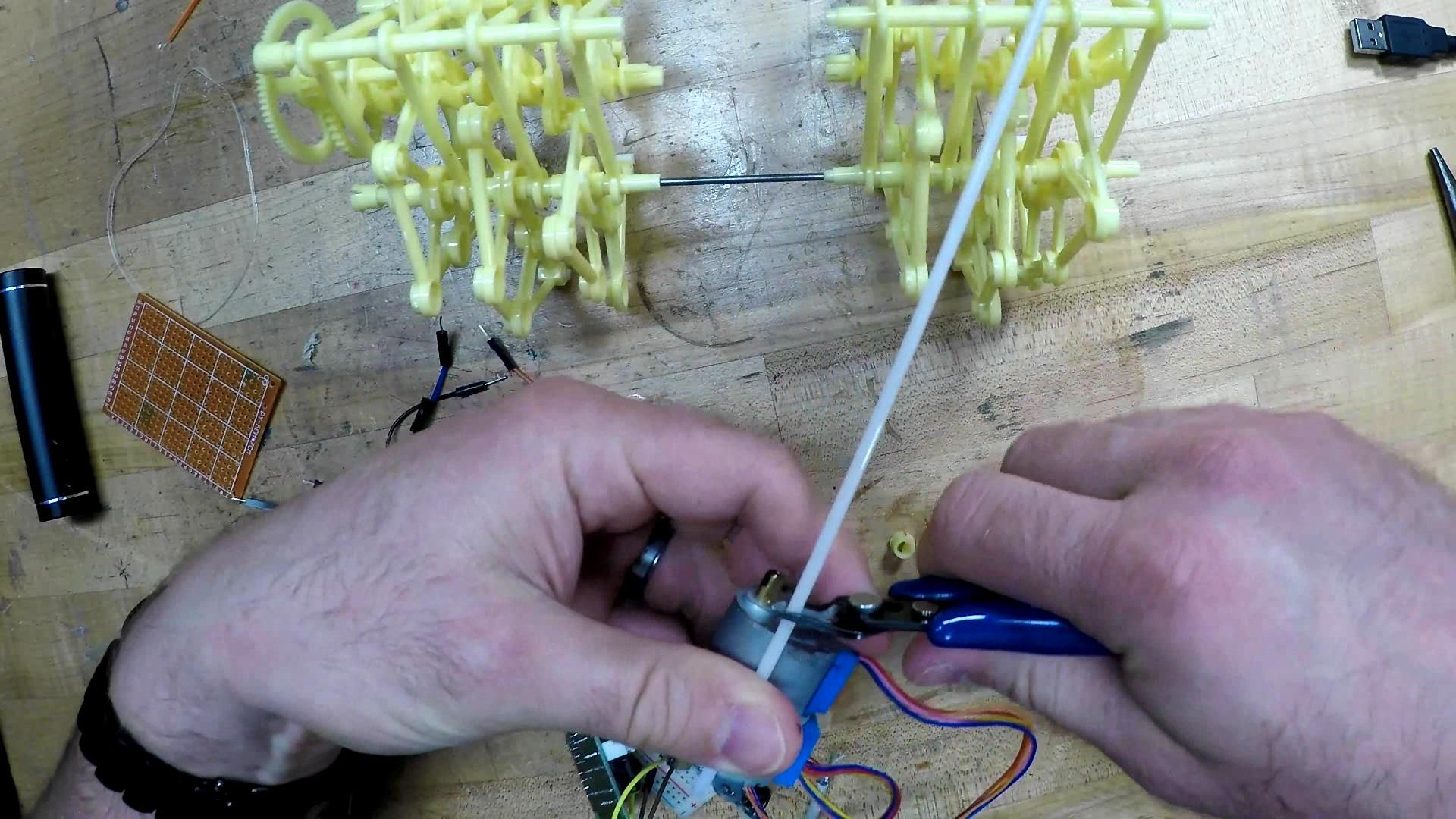 Remote Controlled Strandbeest : 8 Steps (with Pictures) - Instructables