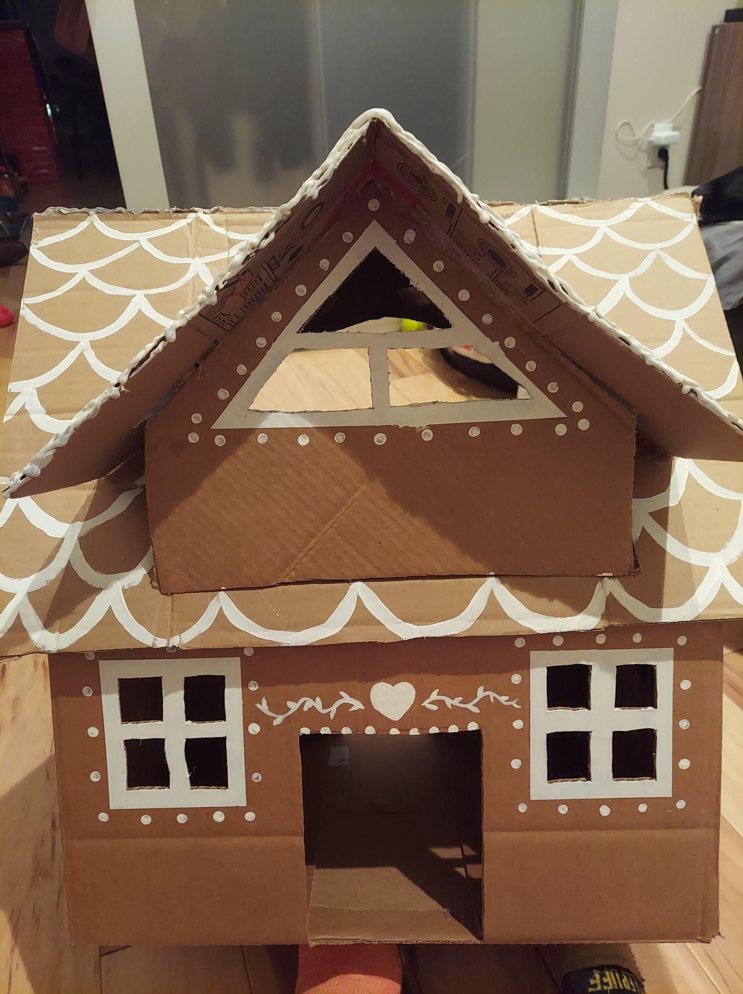 Cardboard Gingerbread Cat House : 12 Steps (with Pictures) - Instructables