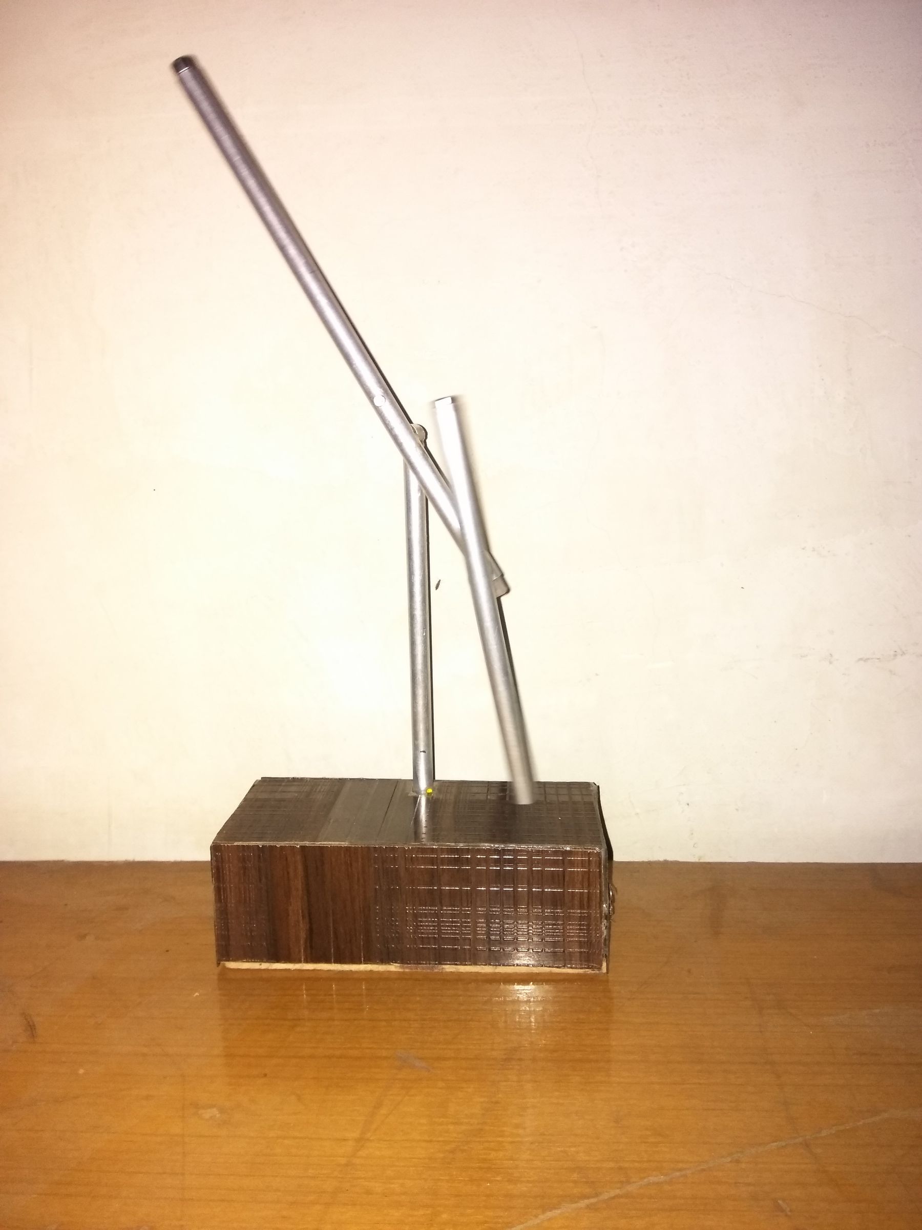 Chaos( Iron Man 2) Swinging Stick( Pendulum Sticks) Perpetual Motion ...