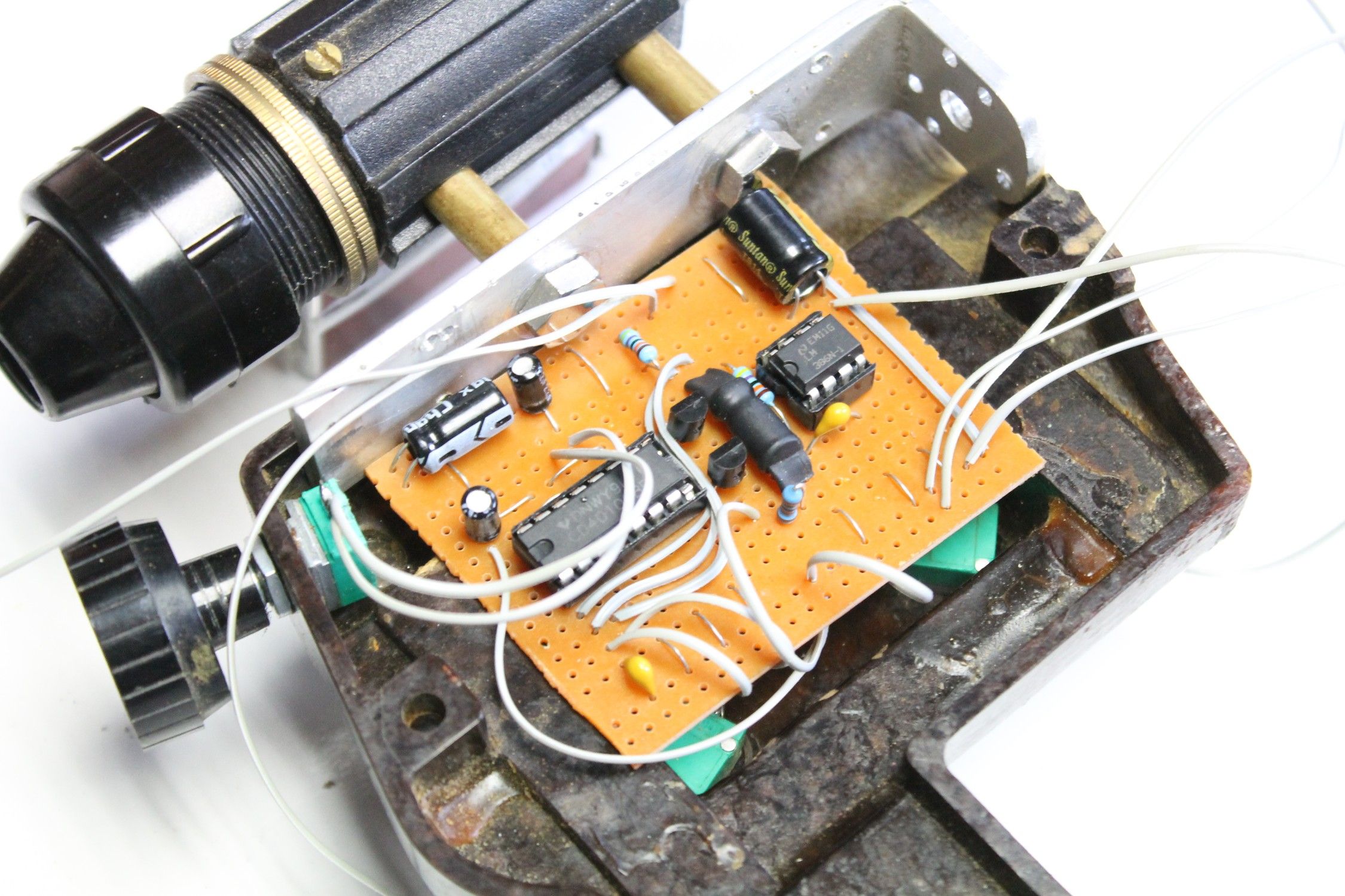 Ray Gun With Laser Sound Effects : 19 Steps (with Pictures) - Instructables