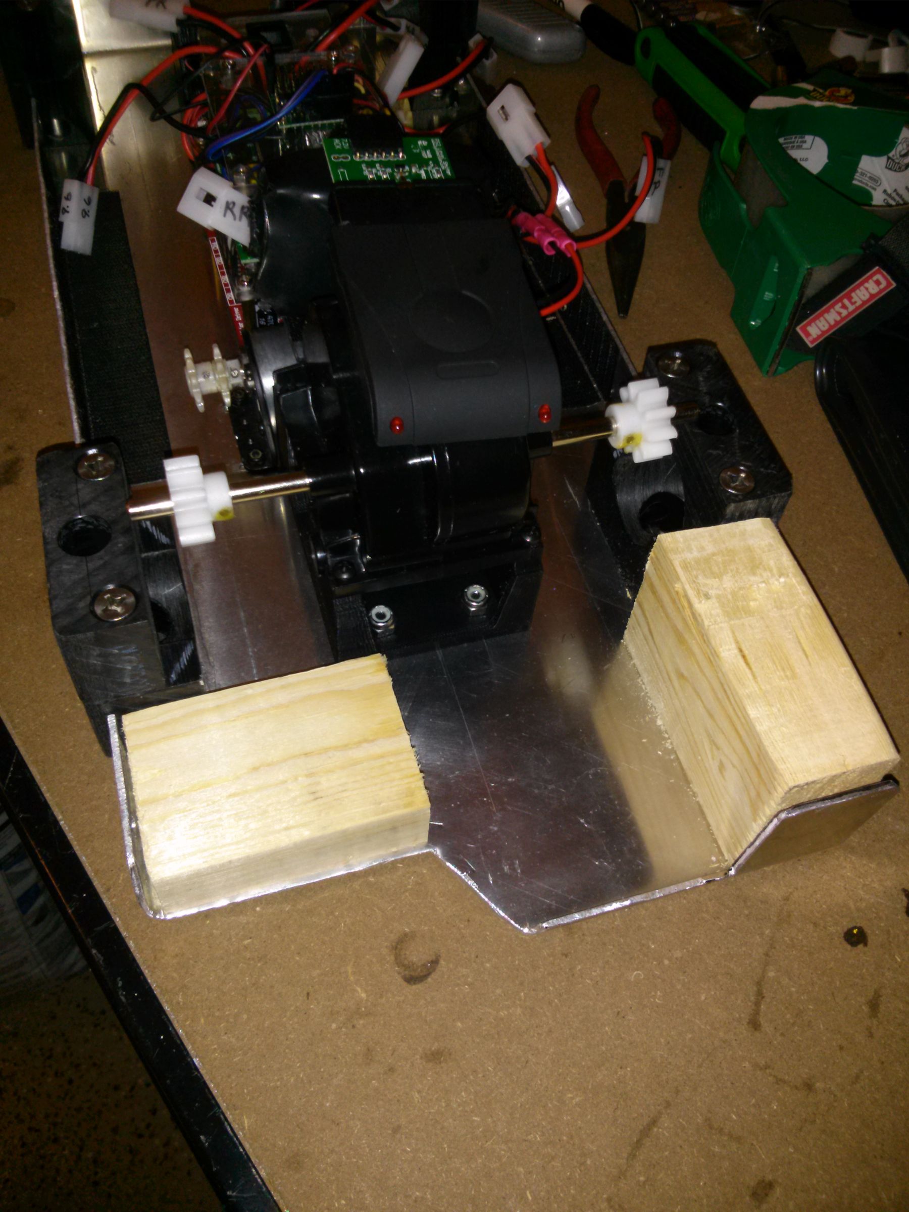 Quad Track Arduino Robot : 11 Steps (with Pictures) - Instructables