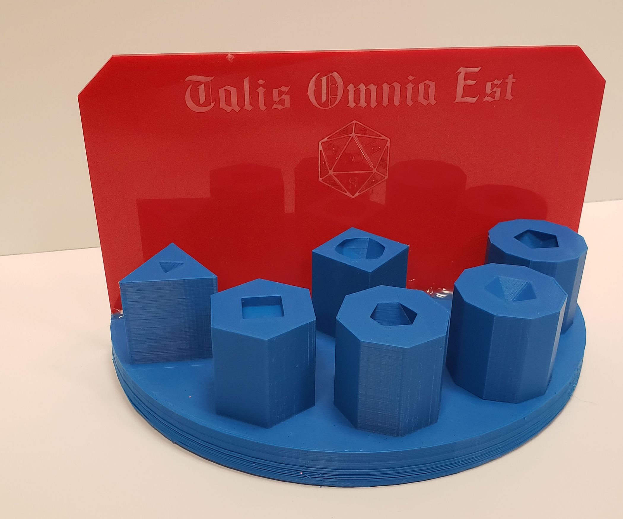 D&D Dice Stand : 4 Steps - Instructables