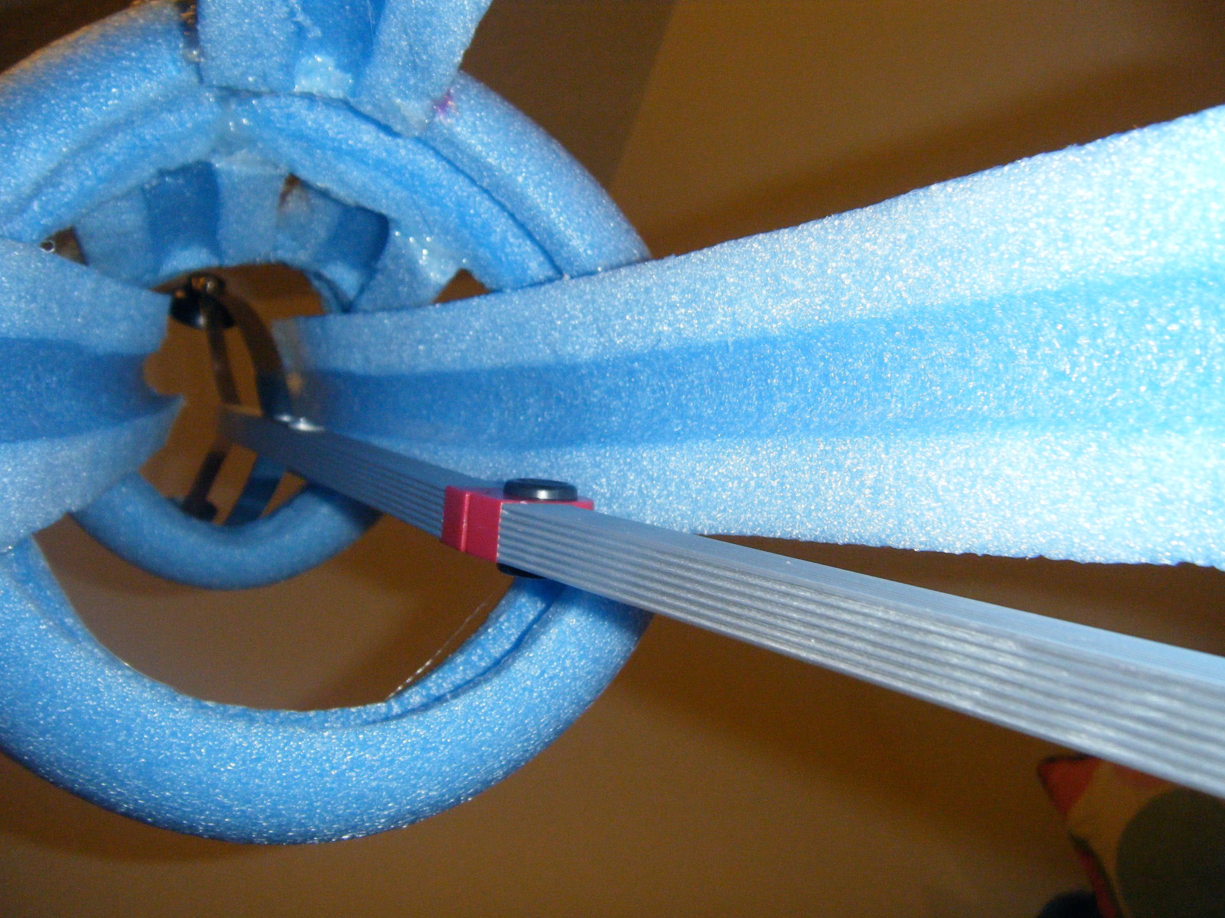 How to Create a Kevin Costume (The Bird From UP) : 8 Steps (with ...