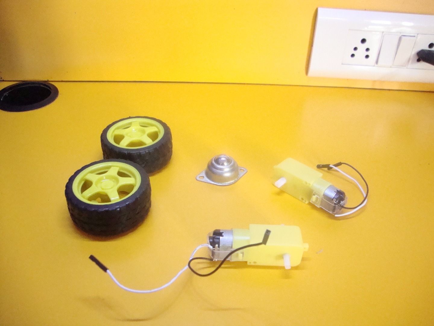 The Soccer Robot : 12 Steps (with Pictures) - Instructables