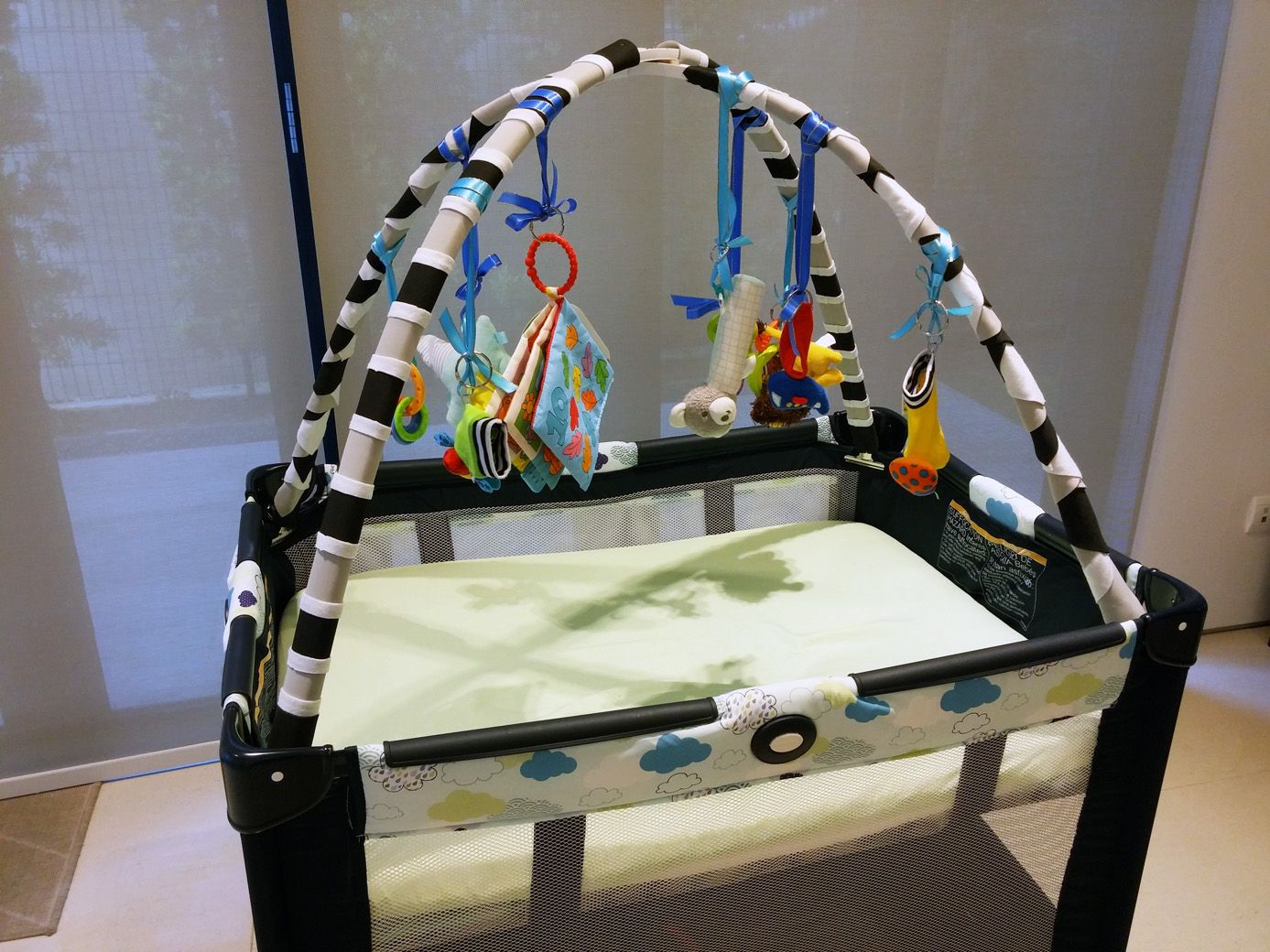 Cheap & Easy Baby Gym - Adjustable Mobile for Play Mats & Cribs : 9 ...