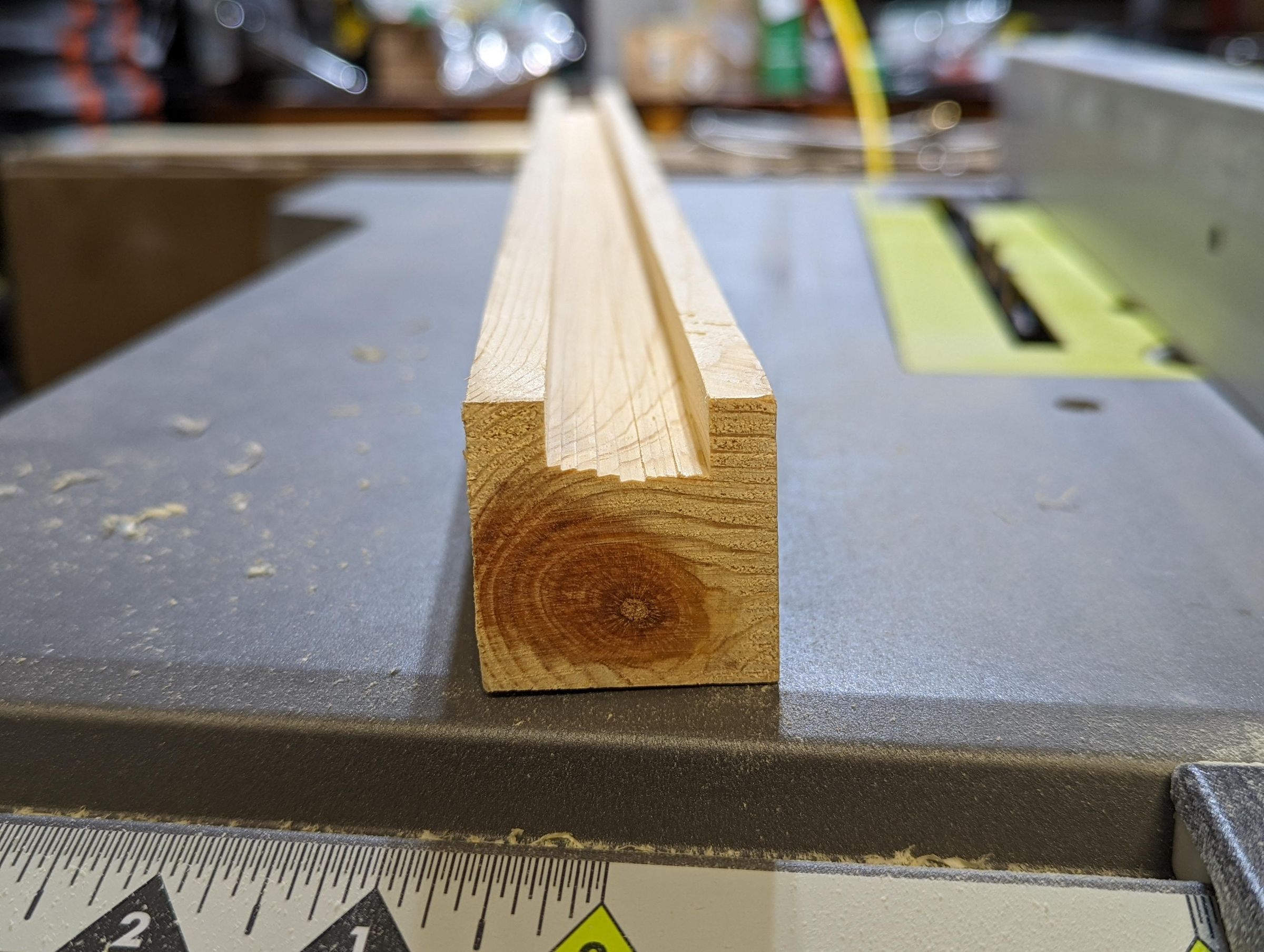 Make a Canvas Art Frame From a Single 2x4 : 6 Steps (with Pictures ...