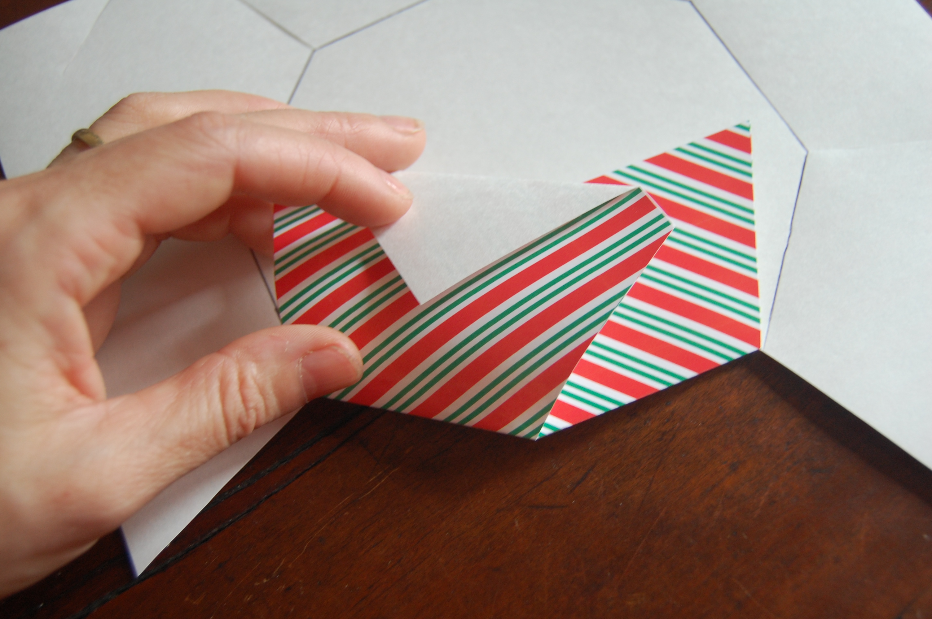 Customize This Simple Paper CD Cover : 5 Steps - Instructables