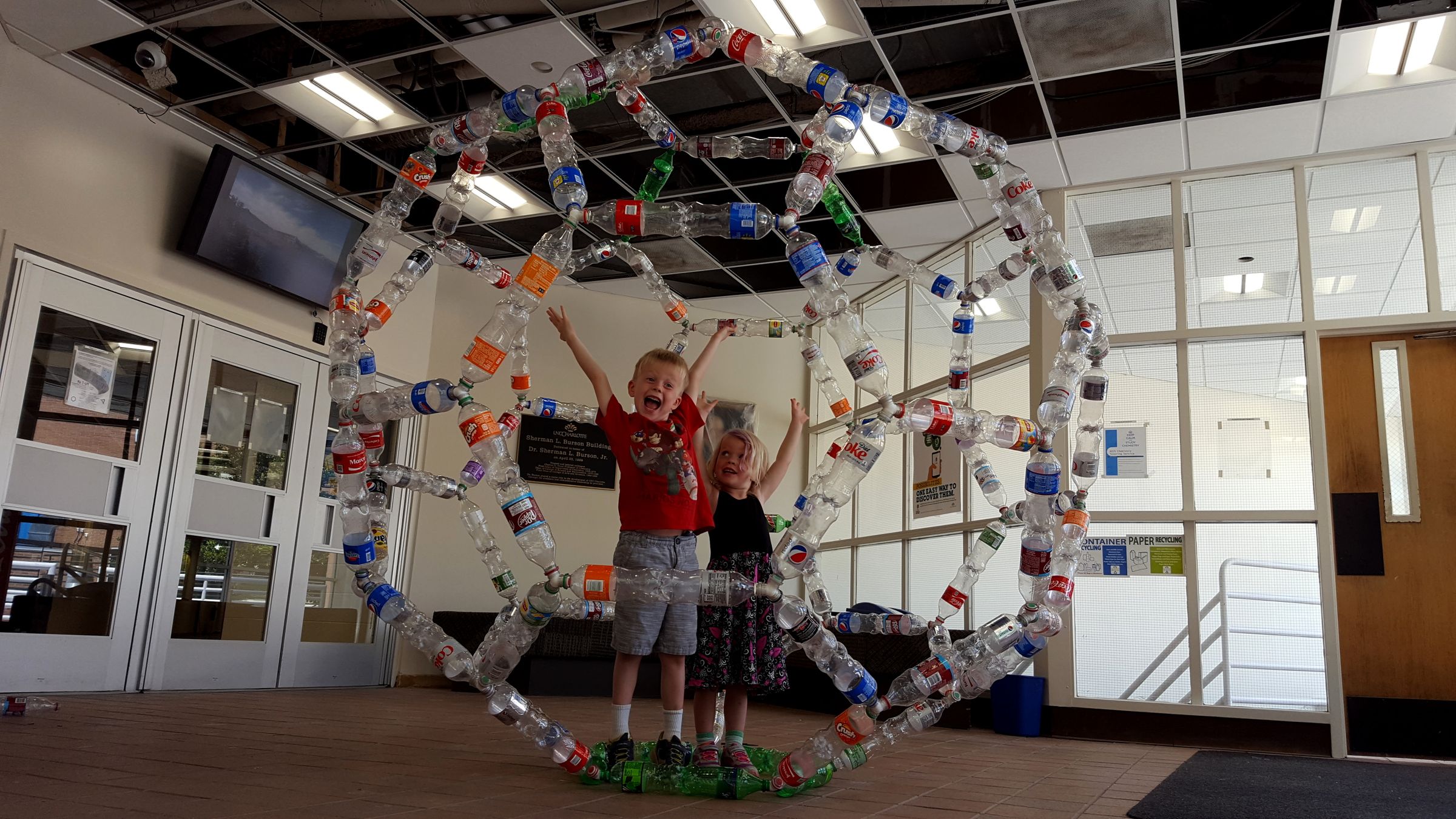 Design and Build a 2,000,000,000x Scale Buckyball Model : 10 Steps ...