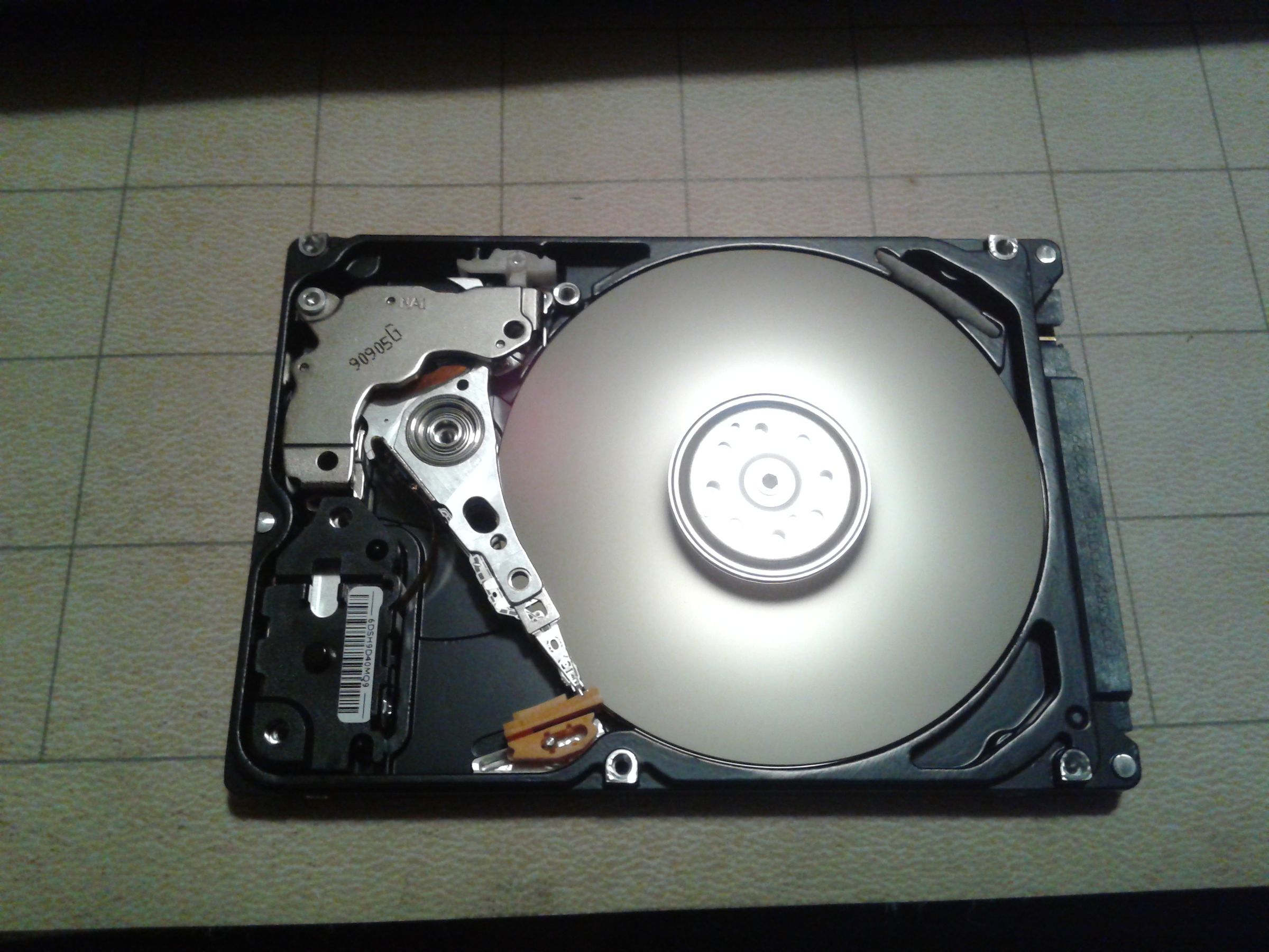 Rare Earth Magnets From Old Hard Drives : 5 Steps (with Pictures ...