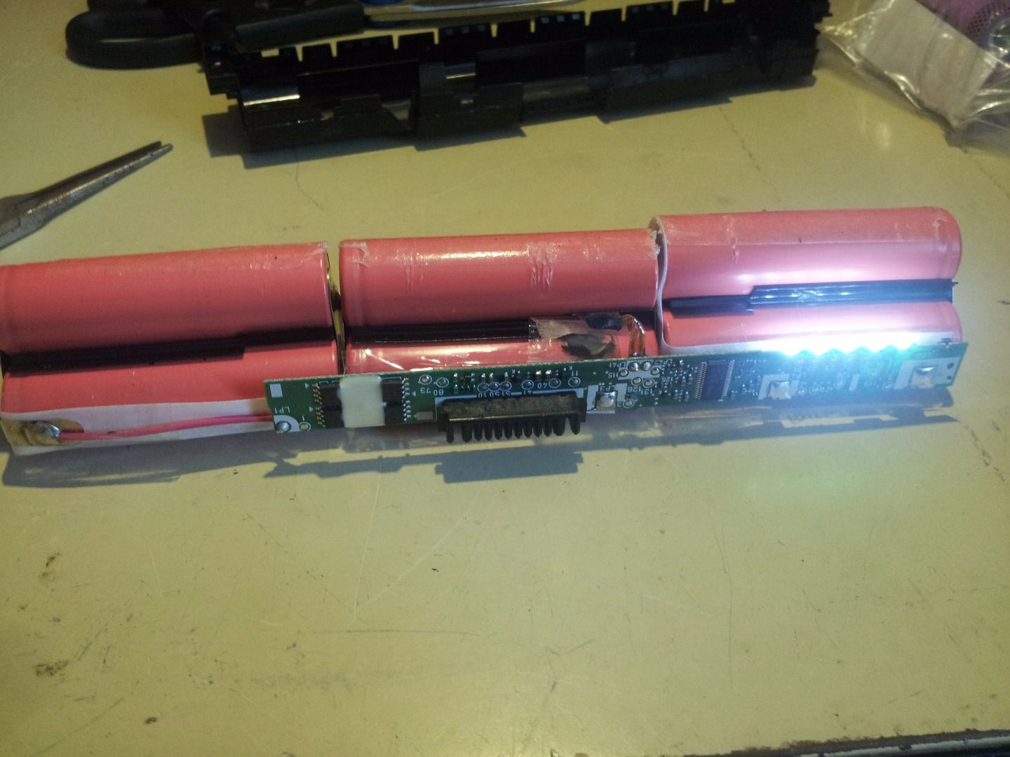 Rebuilding Dell Laptop Battery : 6 Steps - Instructables