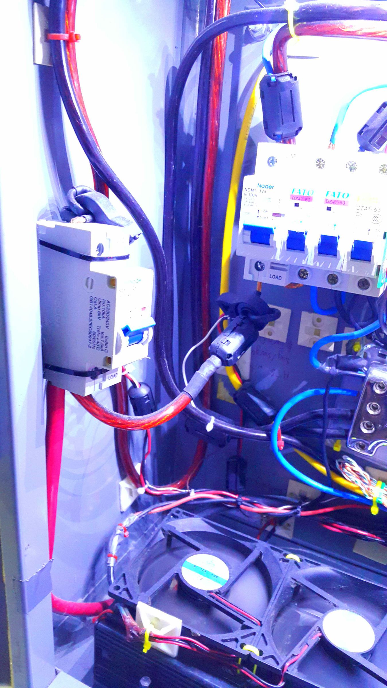 Solar Powered Refrigerator! : 8 Steps (with Pictures) - Instructables