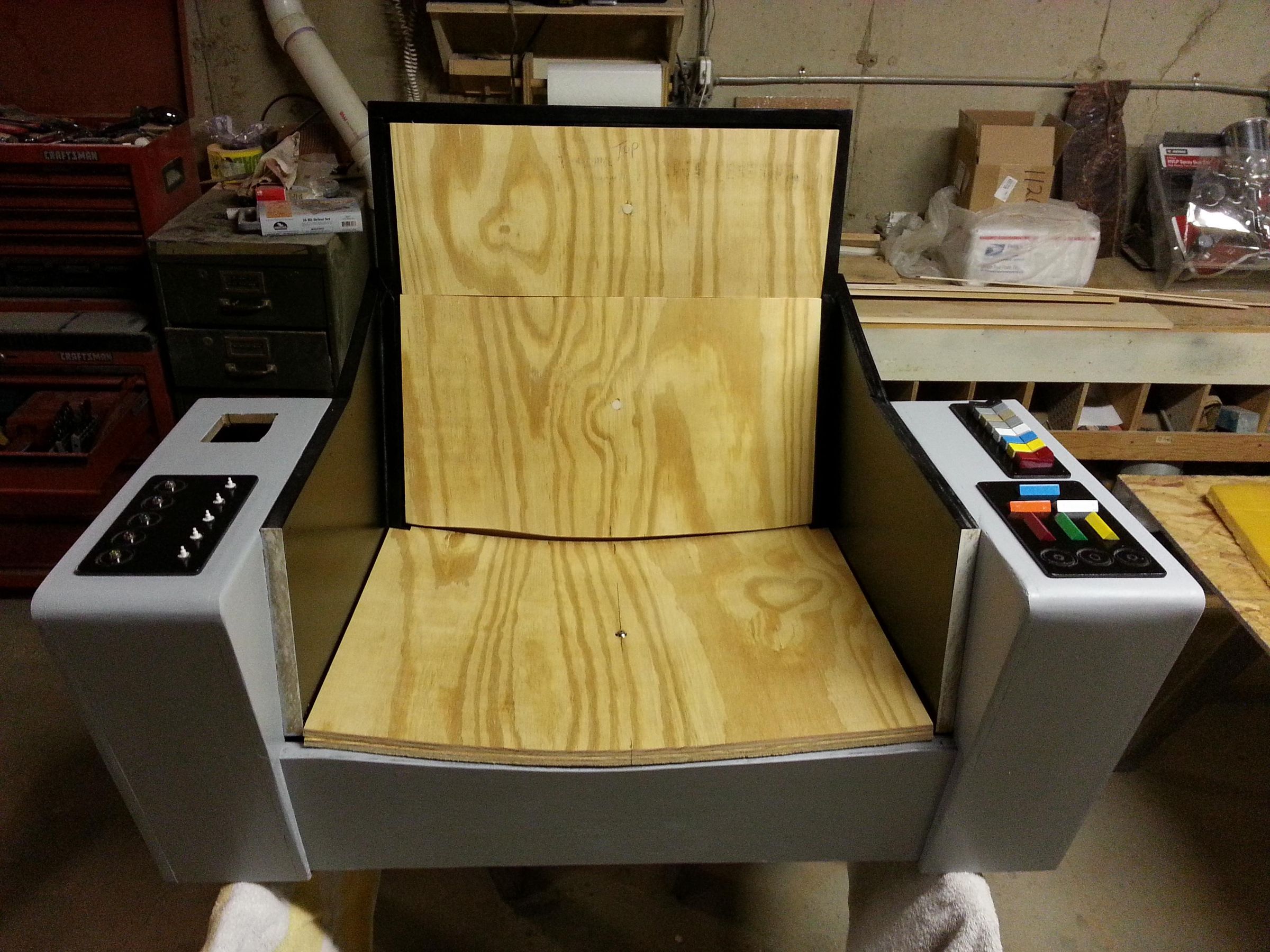 Captain Kirks Star Trek Chair With Sound : 7 Steps (with Pictures ...