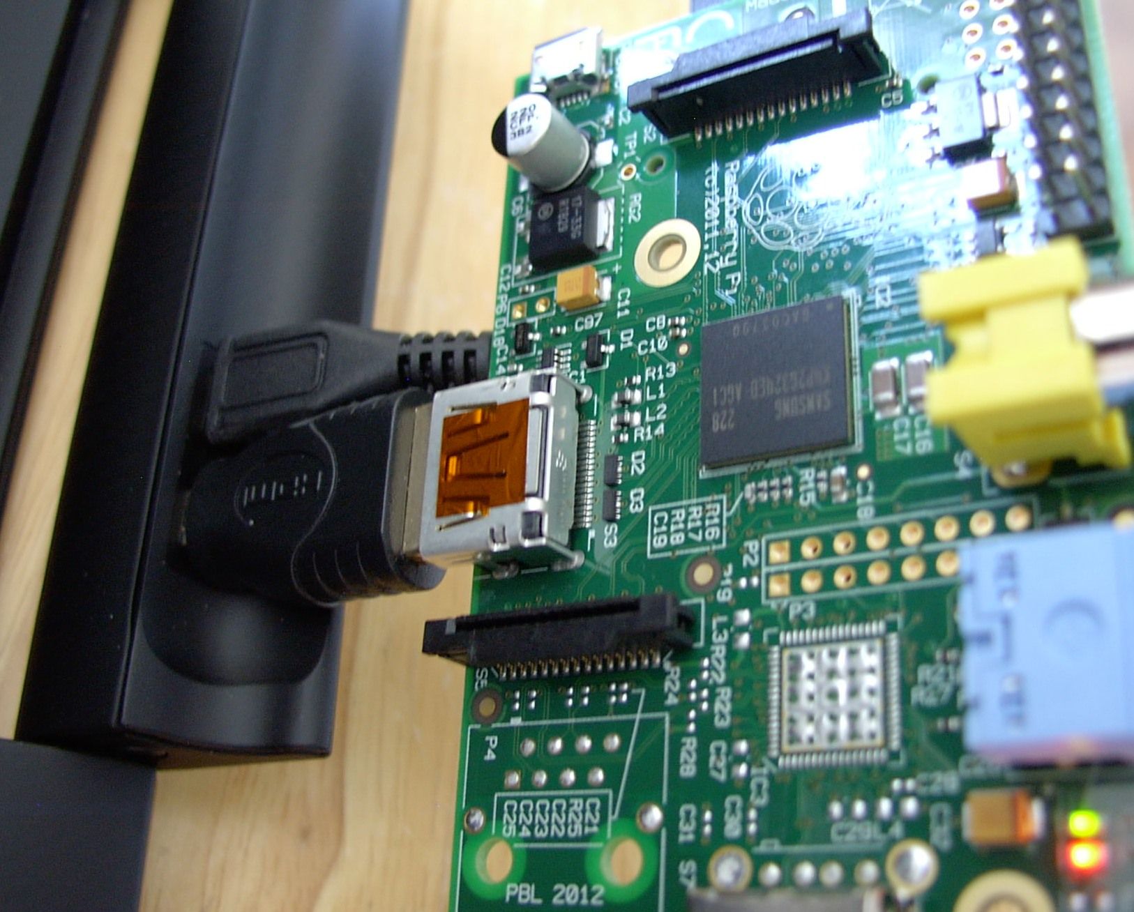 The Raspberry Pi - Lapdock Connection : 7 Steps - Instructables