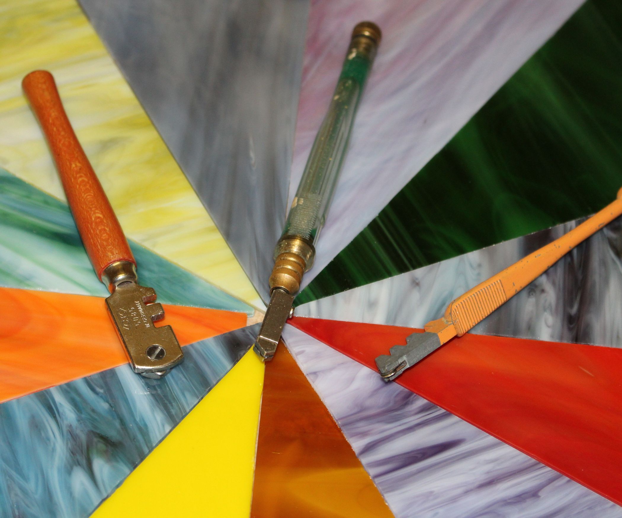 How to CUT GLASS. : 7 Steps (with Pictures) - Instructables