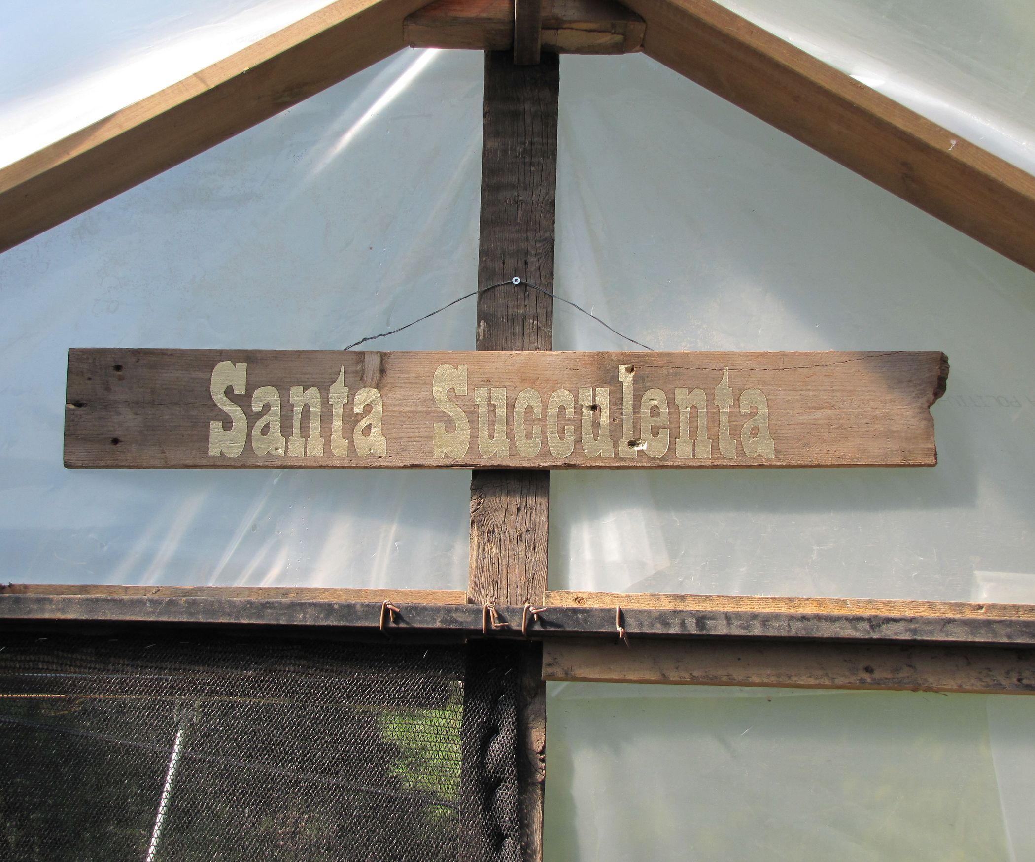 Low-budget Sign : 4 Steps - Instructables