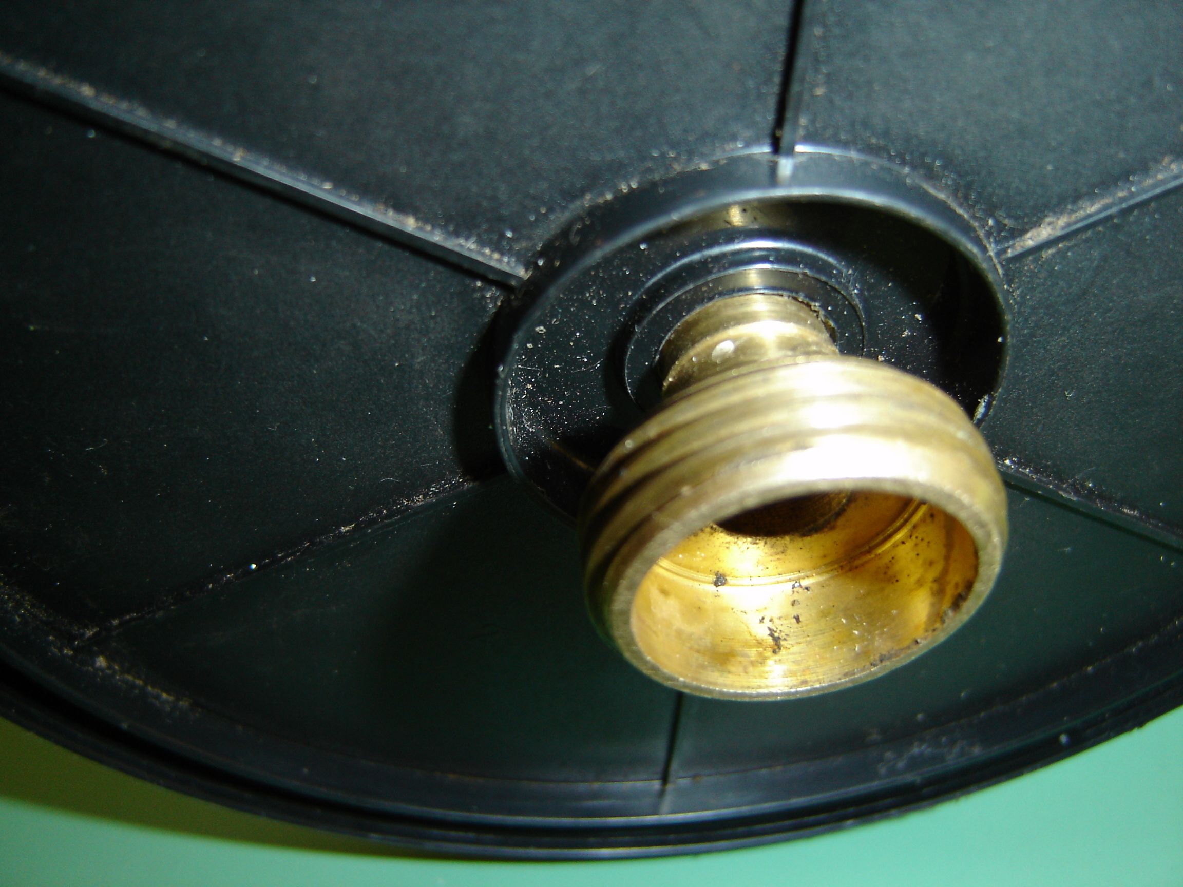 Build an Amazing Tesla CD Turbine : 11 Steps (with Pictures ...