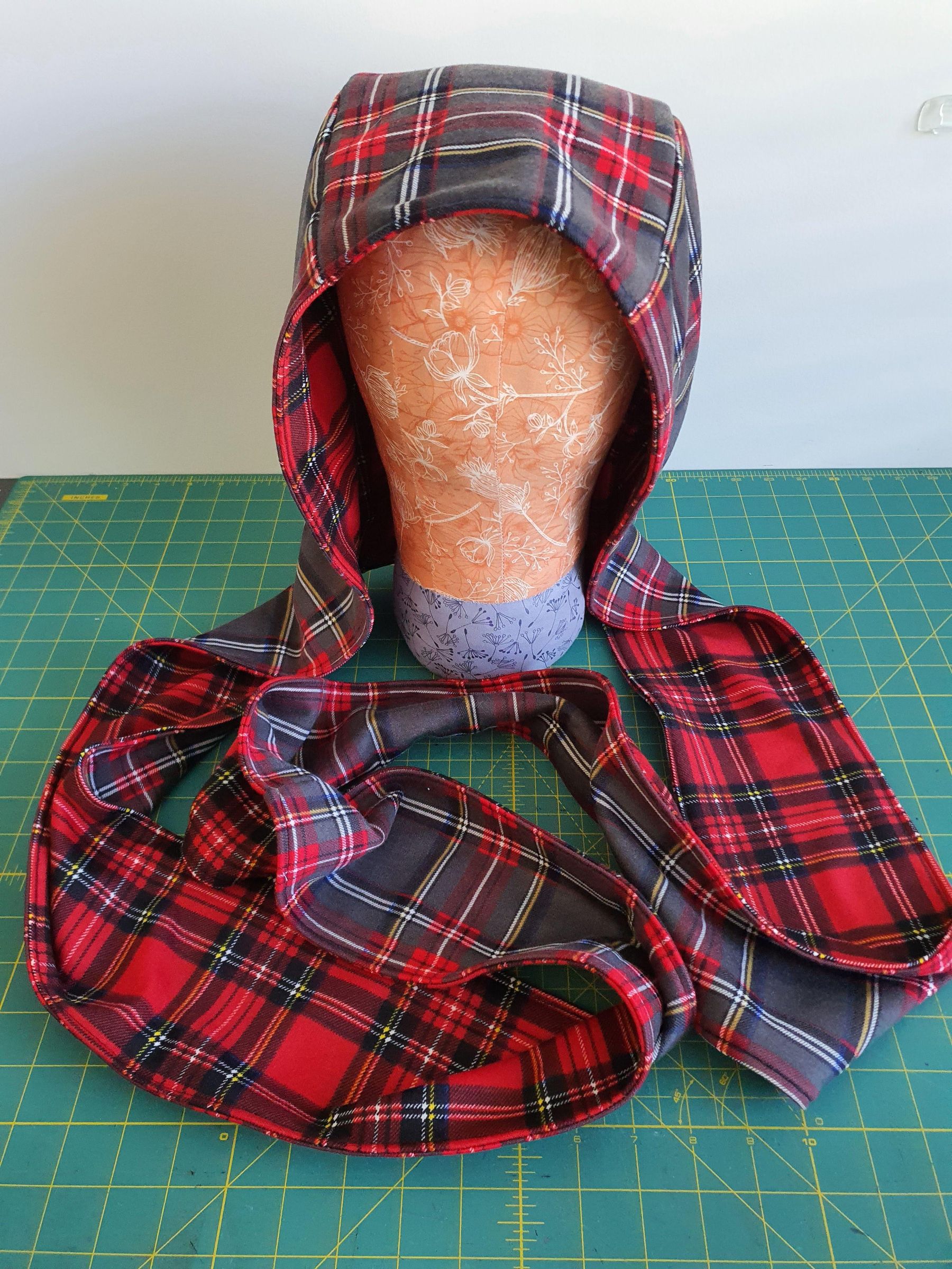 Reversible Hooded Infinity Scarf : 5 Steps (with Pictures) - Instructables