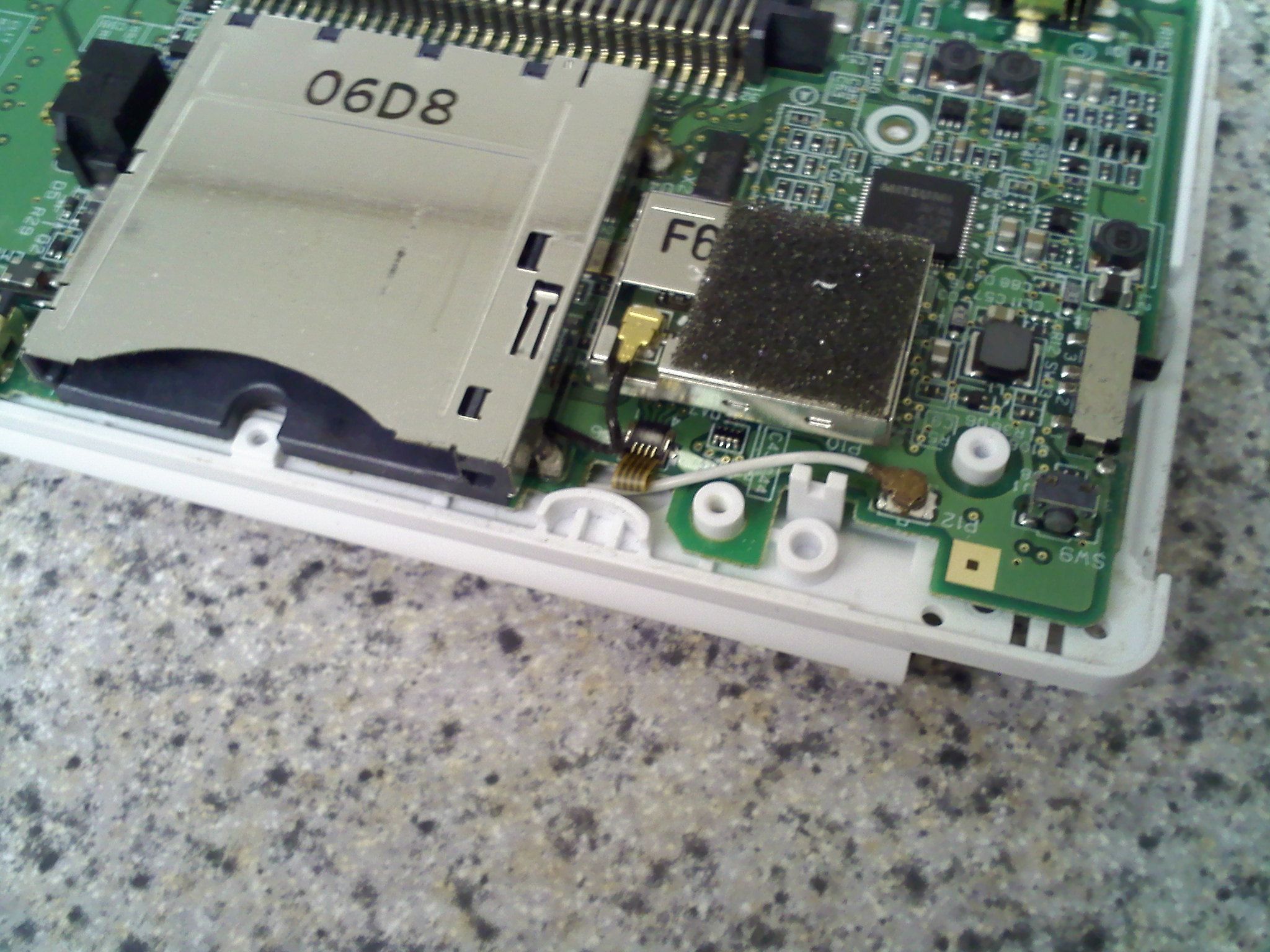 Replace Your Nintendo DS Lite Shell : 5 Steps - Instructables