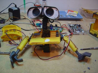 Build an Autonomous Wall-E Robot : 12 Steps (with Pictures) - Instructables