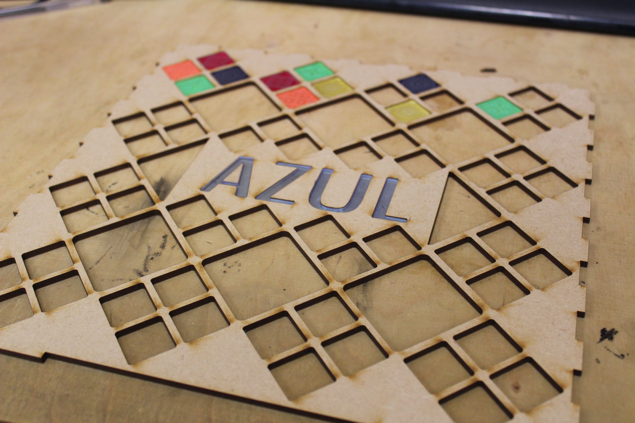 AZUL _ MADE IN FABLAB : 5 Steps (with Pictures) - Instructables