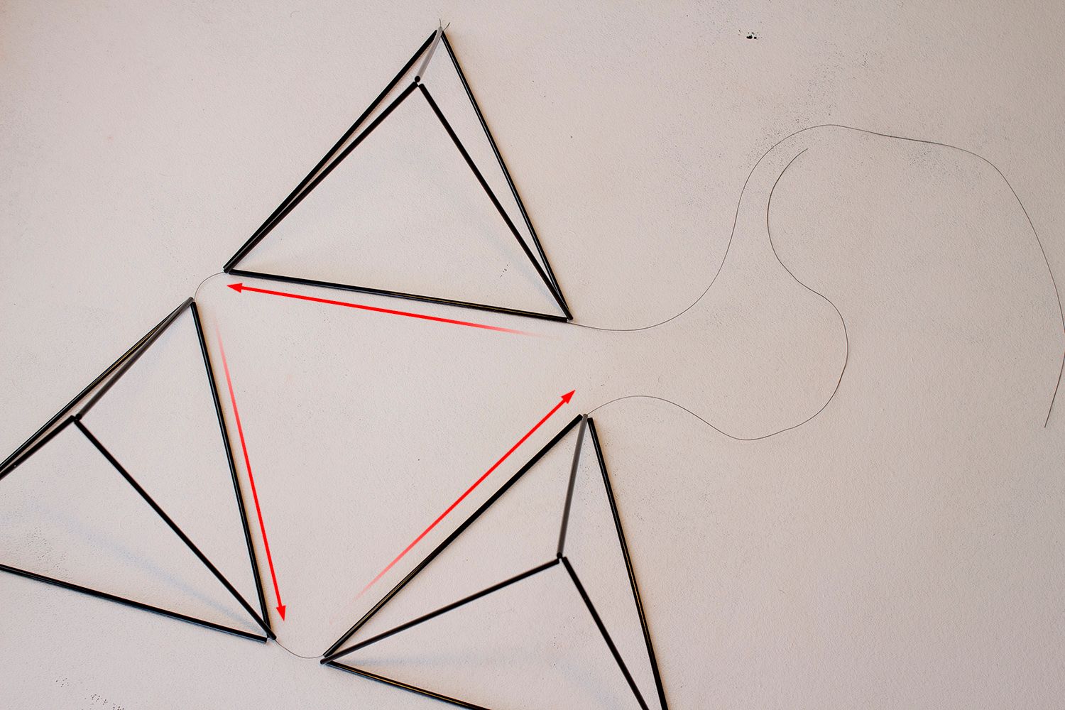 Giant Straw Tetrahedron Cluster (with Pictures) - Instructables