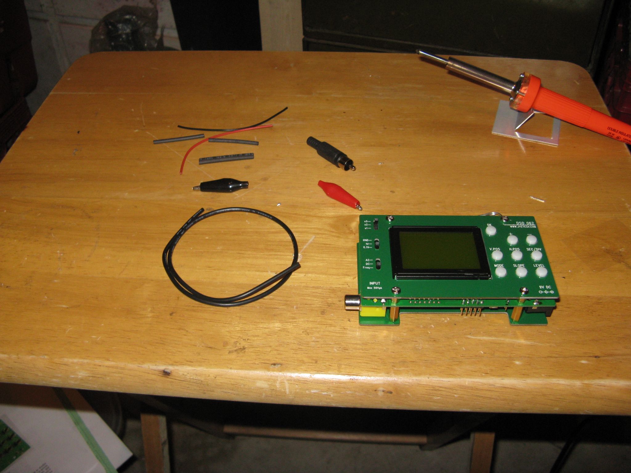 Building a Digital Oscilloscope From a DIY Kit : 11 Steps - Instructables