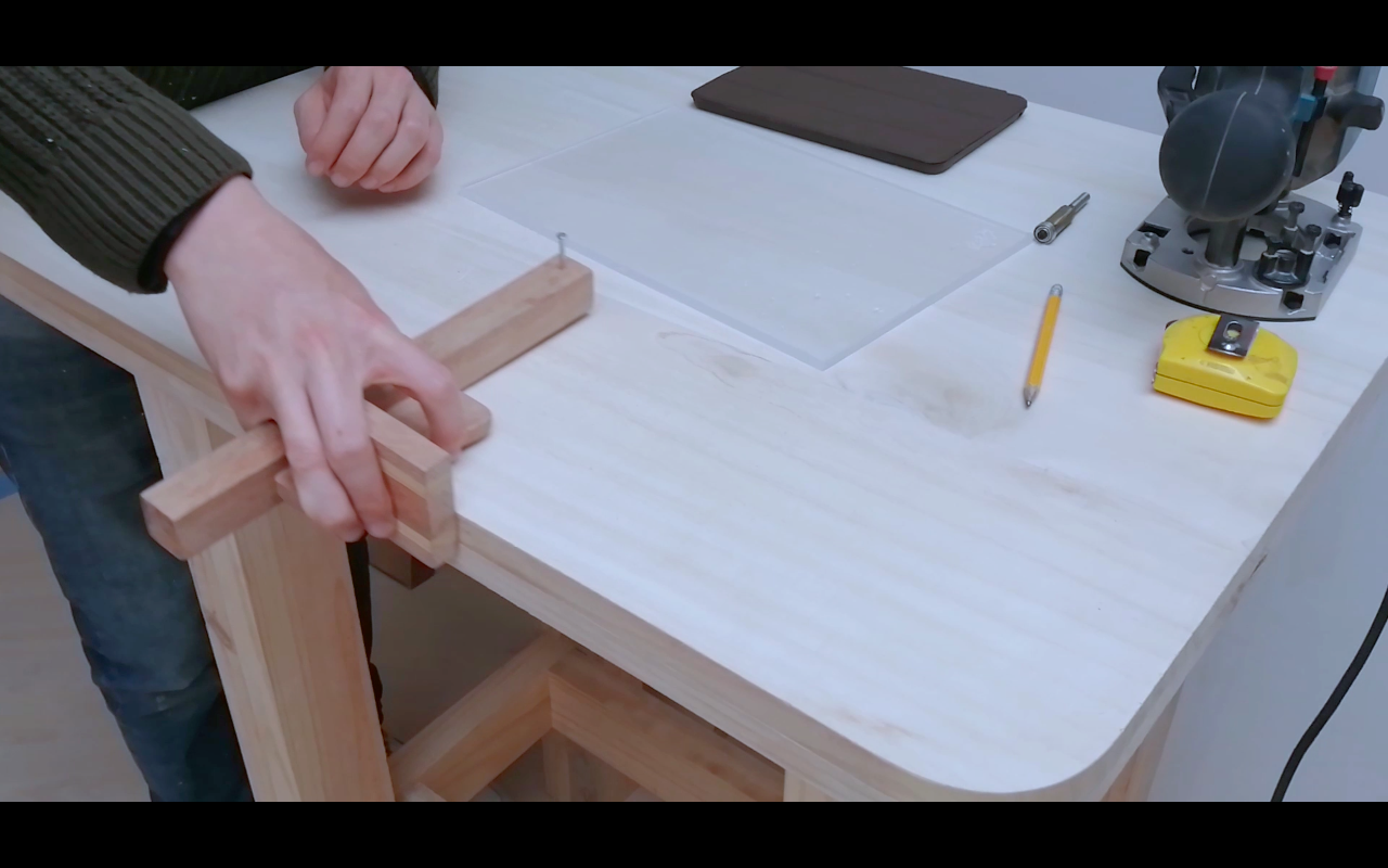 My First Ever Router Table! : 8 Steps (with Pictures) - Instructables