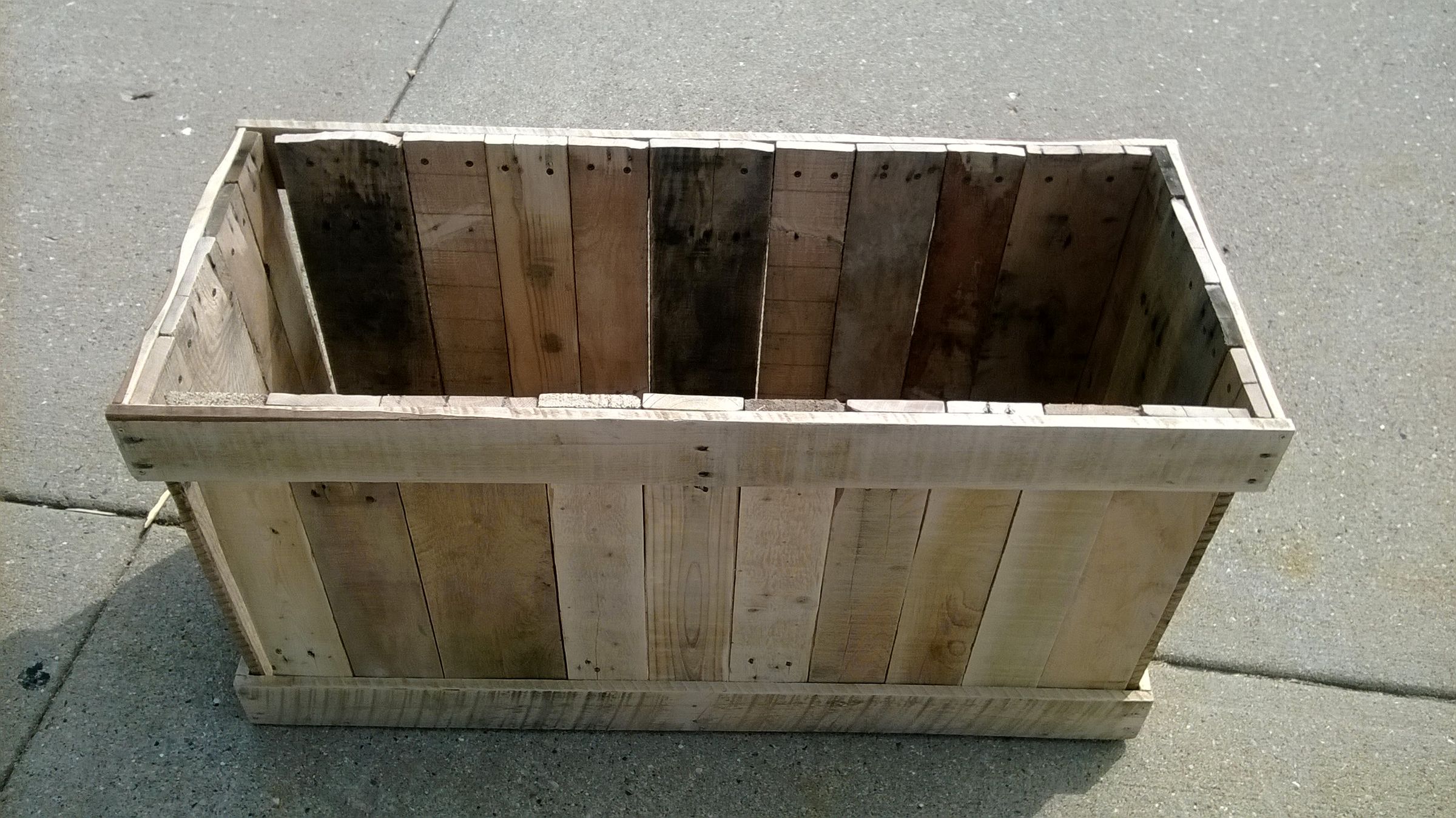 False Bottom Trunk From Reclaimed Wood (Pallets) : 7 Steps (with ...