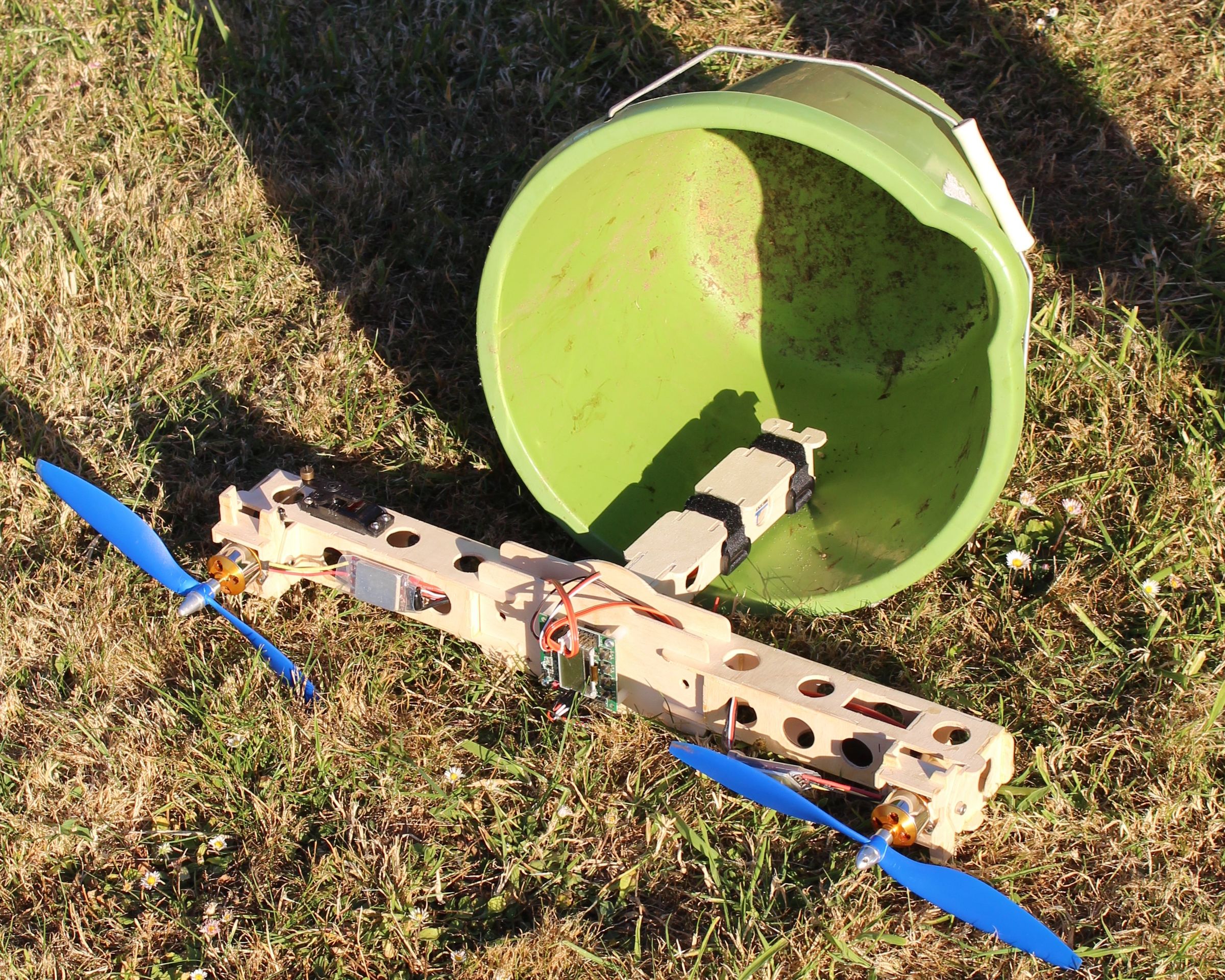 Bicopter / Dualcopter : 4 Steps (with Pictures) - Instructables