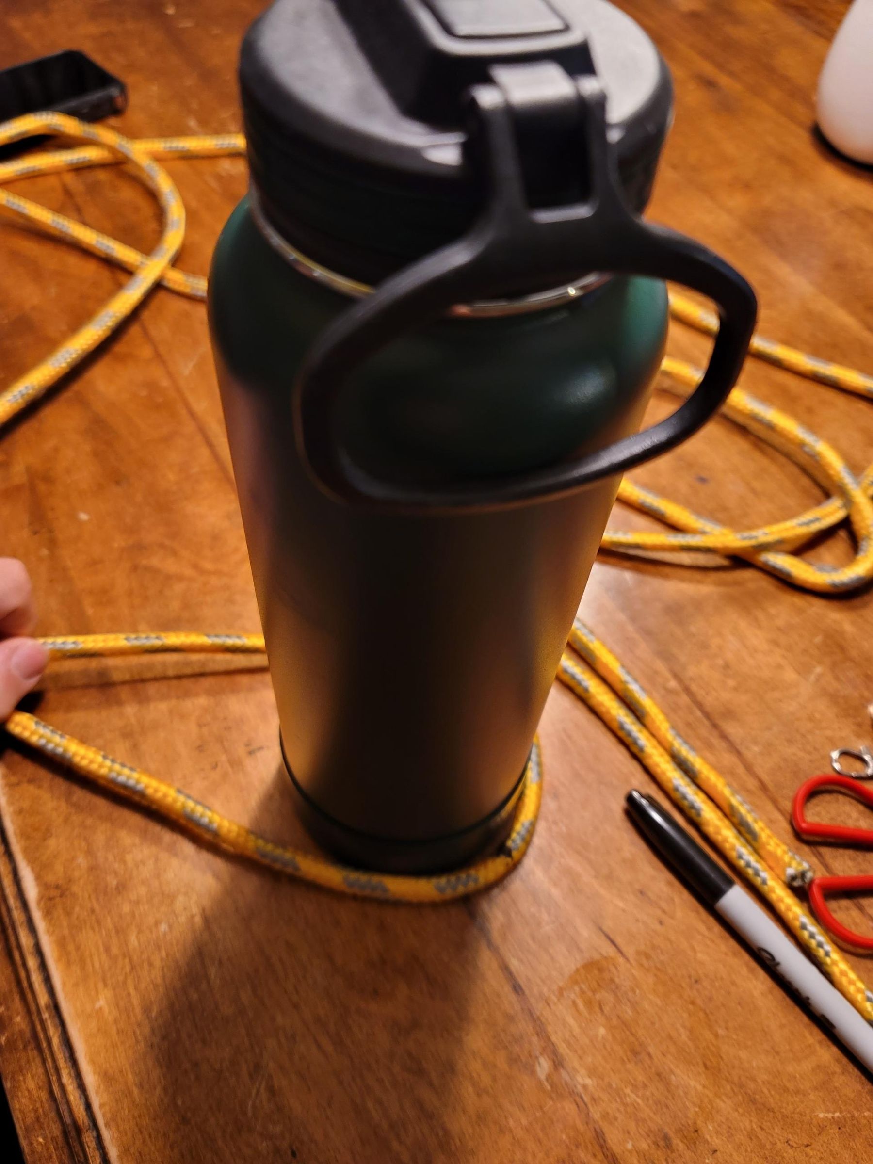 6 Step Water Bottle Rope Wrap : 7 Steps (with Pictures) - Instructables