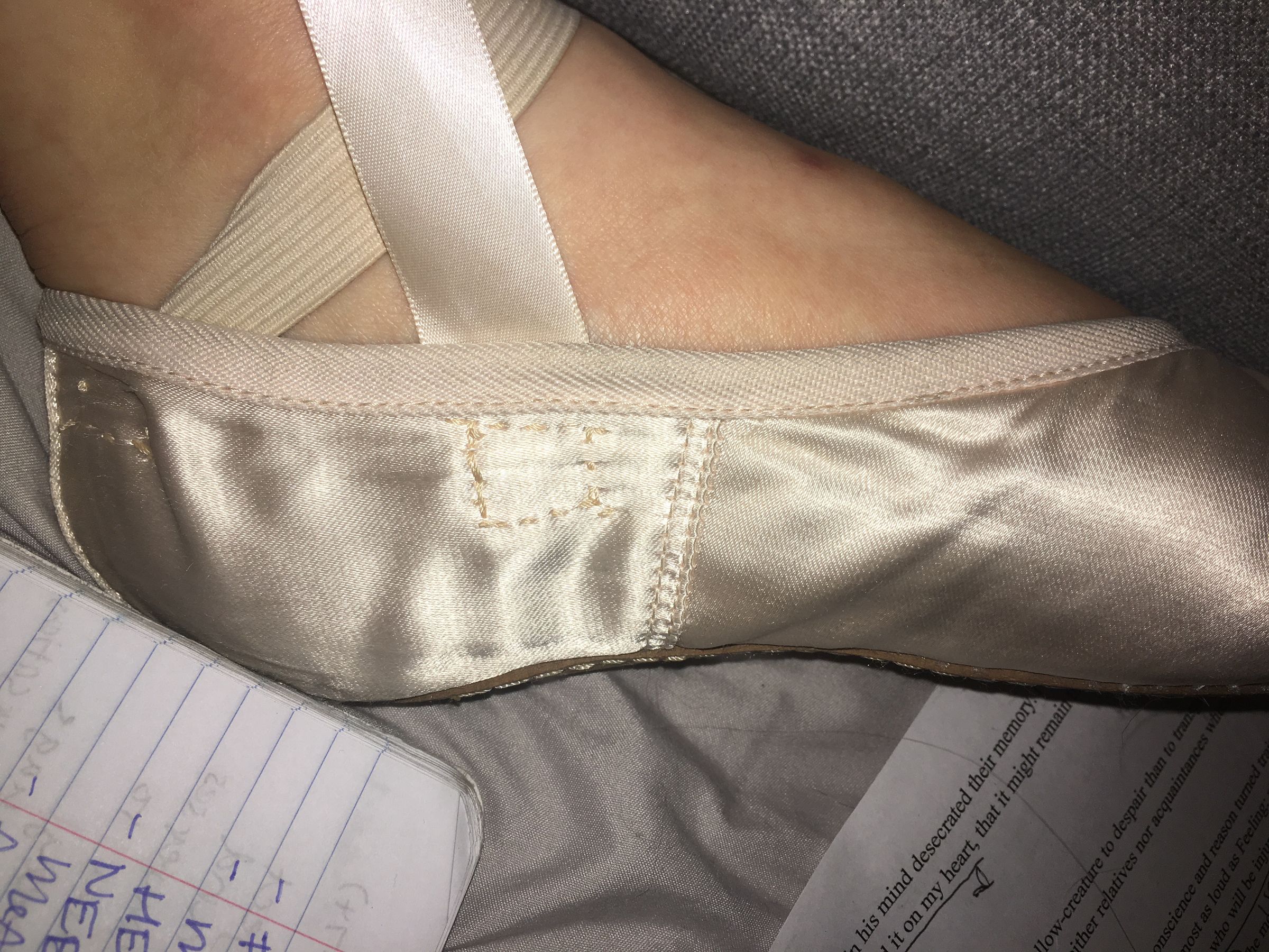 How to Sew Pointe Shoes for Beginners : 7 Steps - Instructables