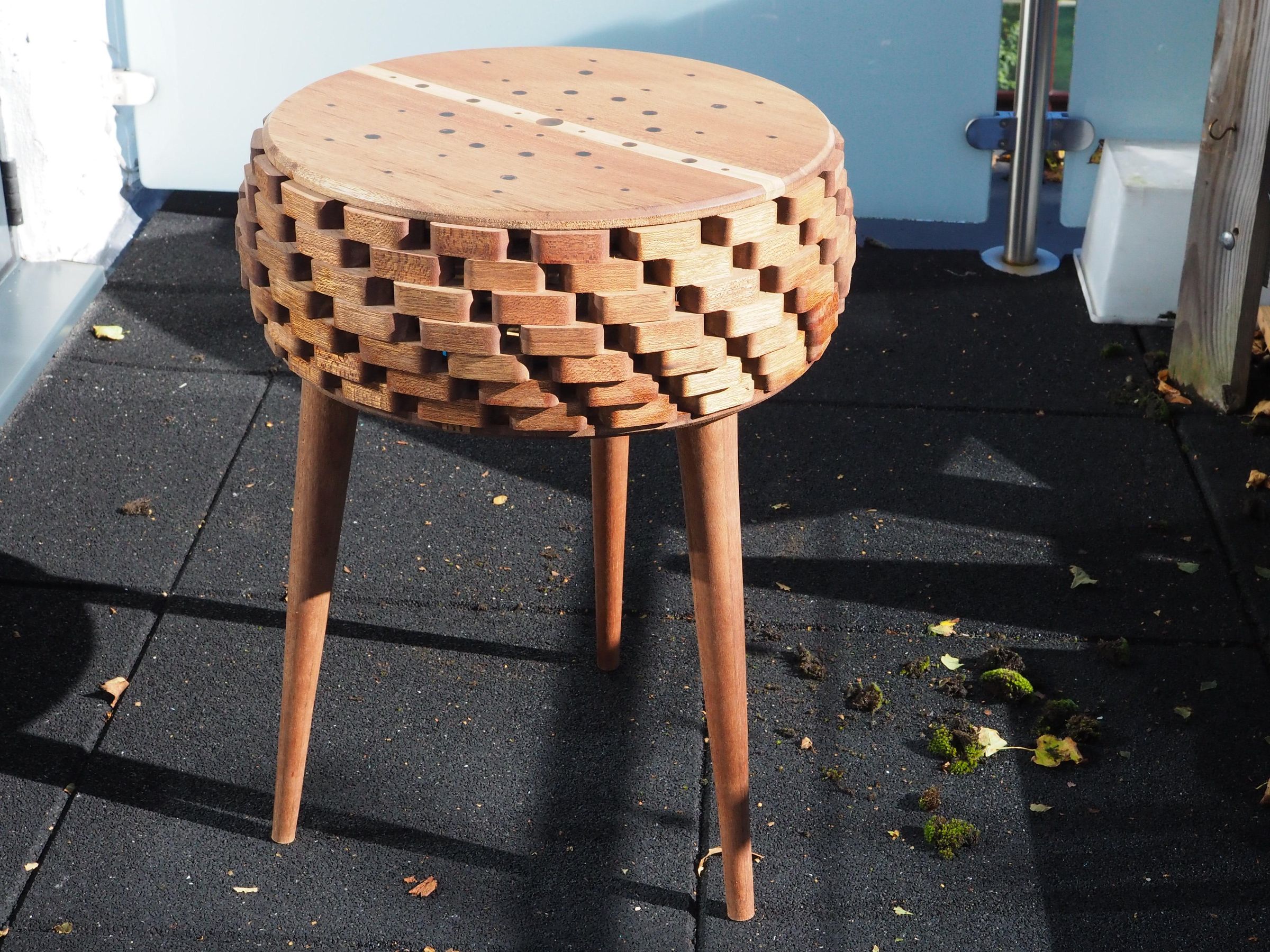 Segmented Sidetable Lamp : 10 Steps (with Pictures) - Instructables