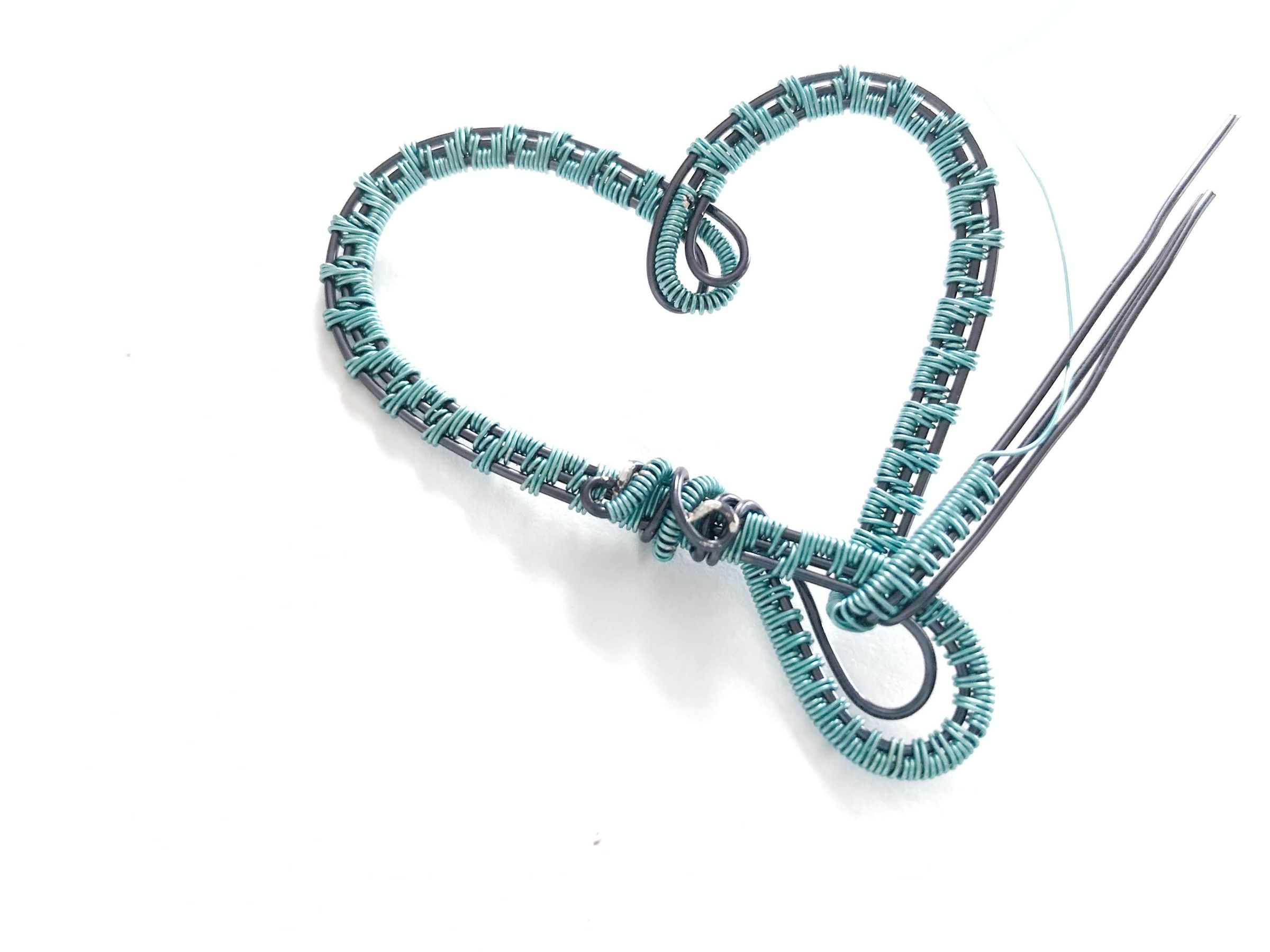 Woven Wire Hearts : 17 Steps (with Pictures) - Instructables