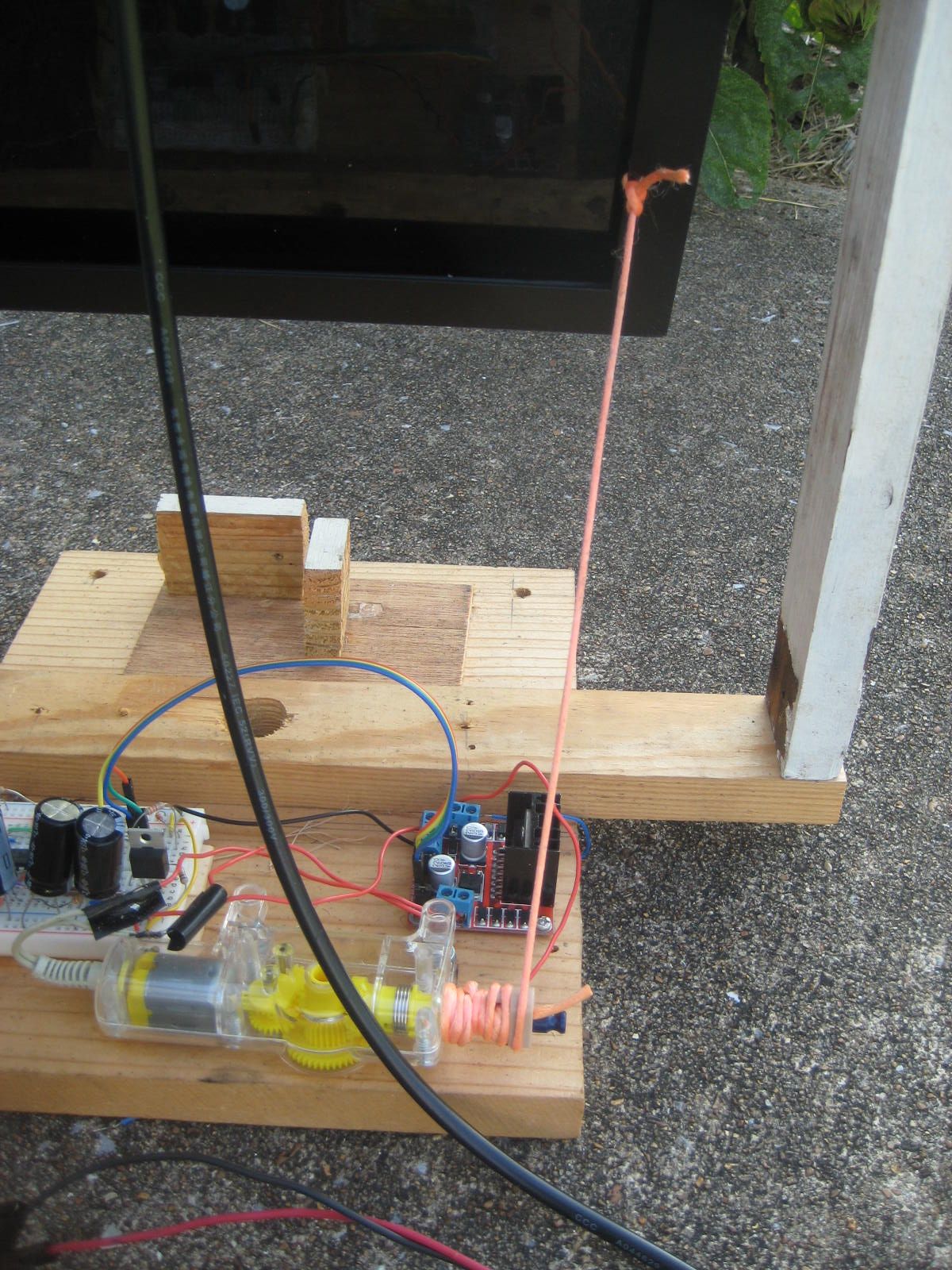 Portable Solar Tracker (No Microcontroller Required!) : 21 Steps ...