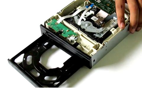 How to Salvage a DVD Drive for Free Parts : 7 Steps (with Pictures ...