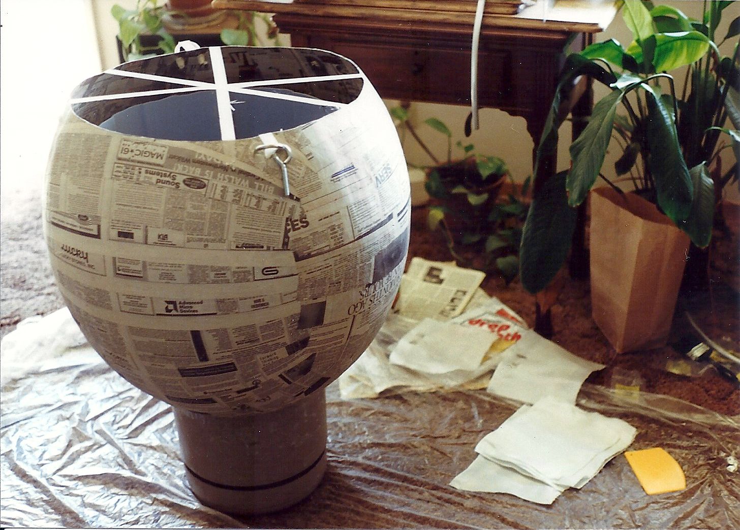 Halloween Full-size Bubbling Cauldron Prop : 7 Steps (with Pictures ...