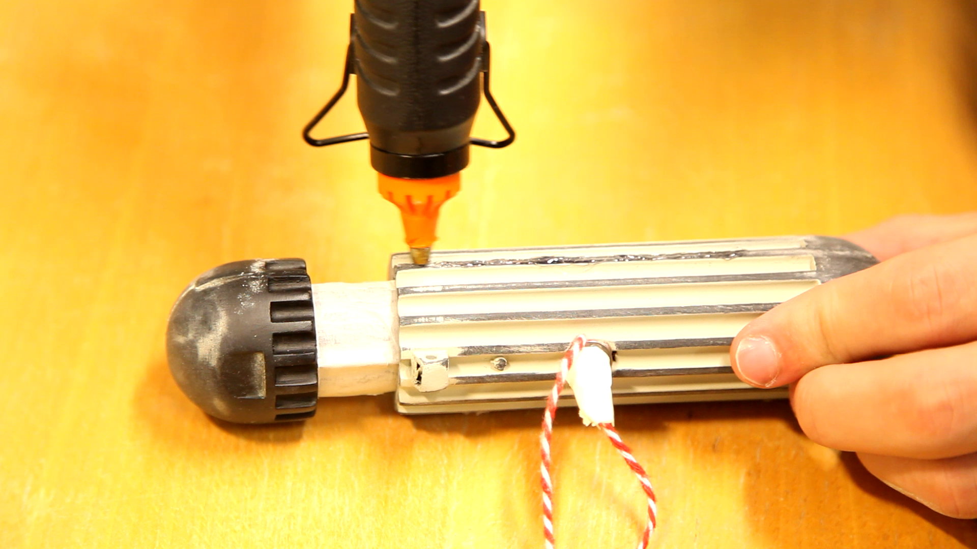 "Worlds Simplest" Neuralizer-build (Men in Black Memory Eraser) : 10 ...