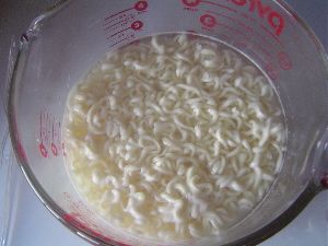 Top Ramen in Microwave : 6 Steps - Instructables