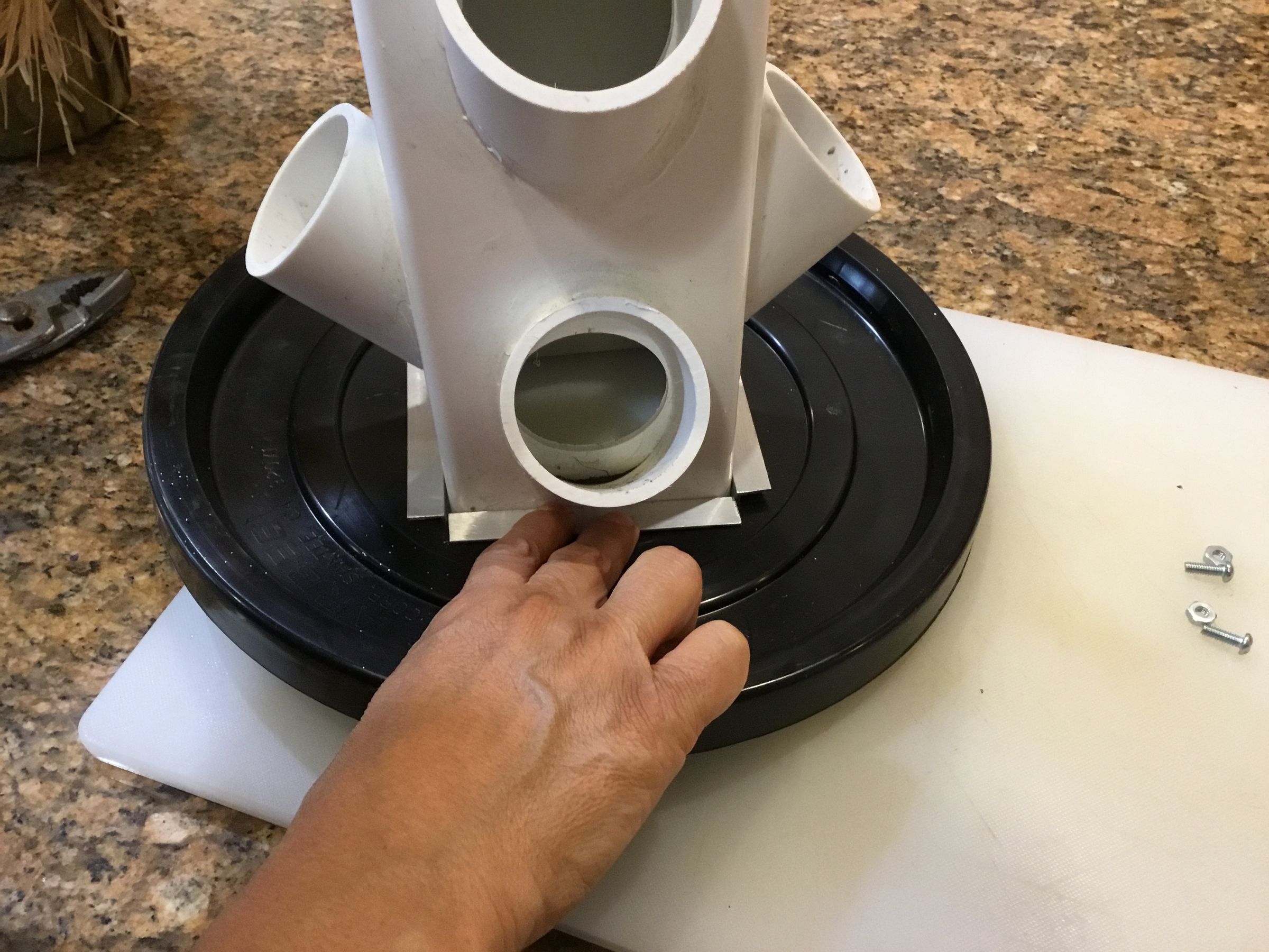 Mini Tower Garden : 3 Steps - Instructables